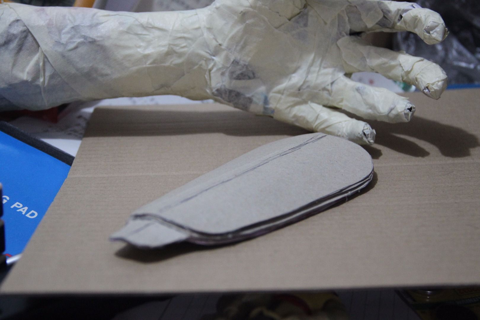 AC:Syndicate Hidden Blade Guantlet Replica!! : 10 Steps (with Pictures ...