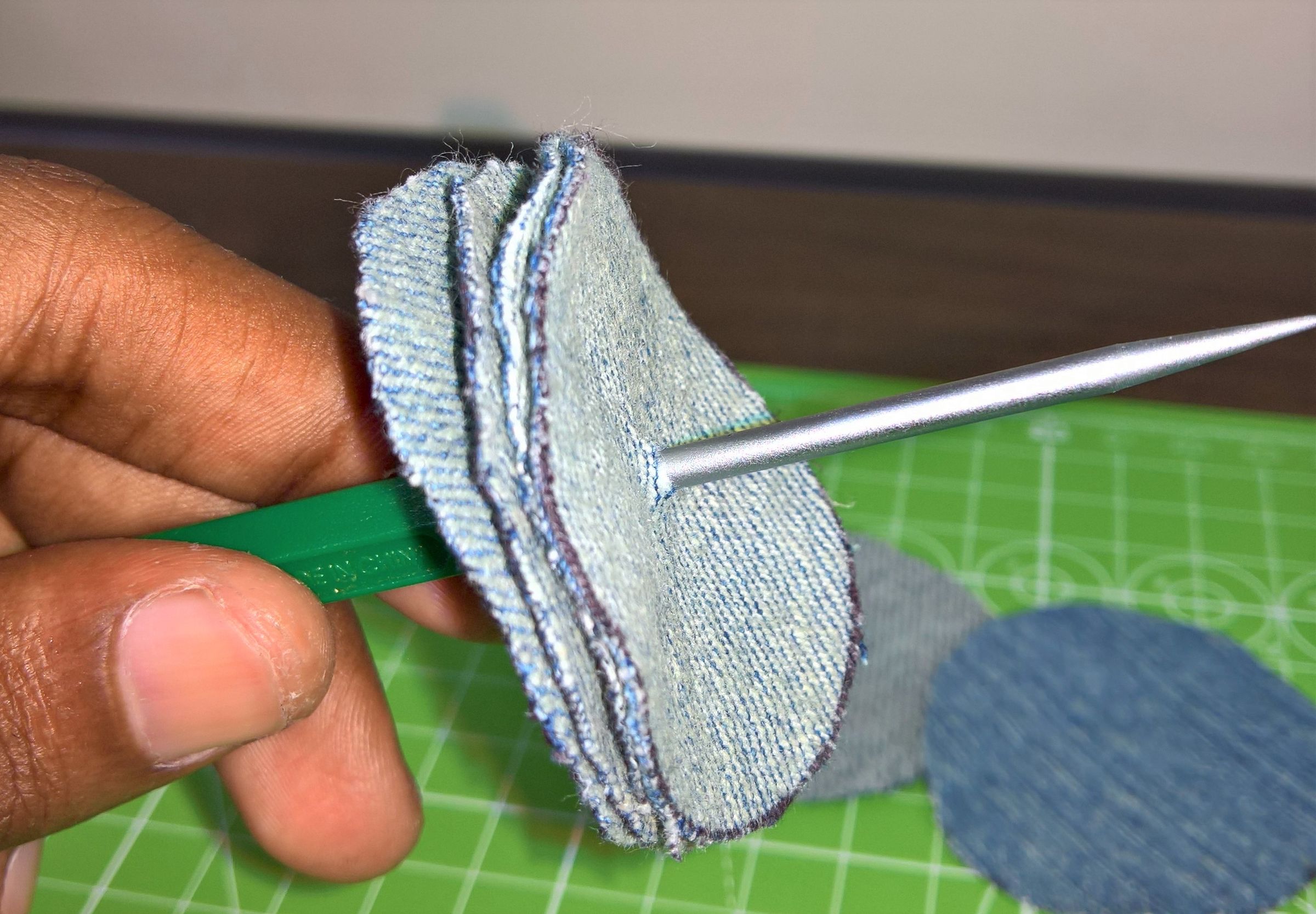 Poor Man's Buffing Wheel : 5 Steps (with Pictures) - Instructables