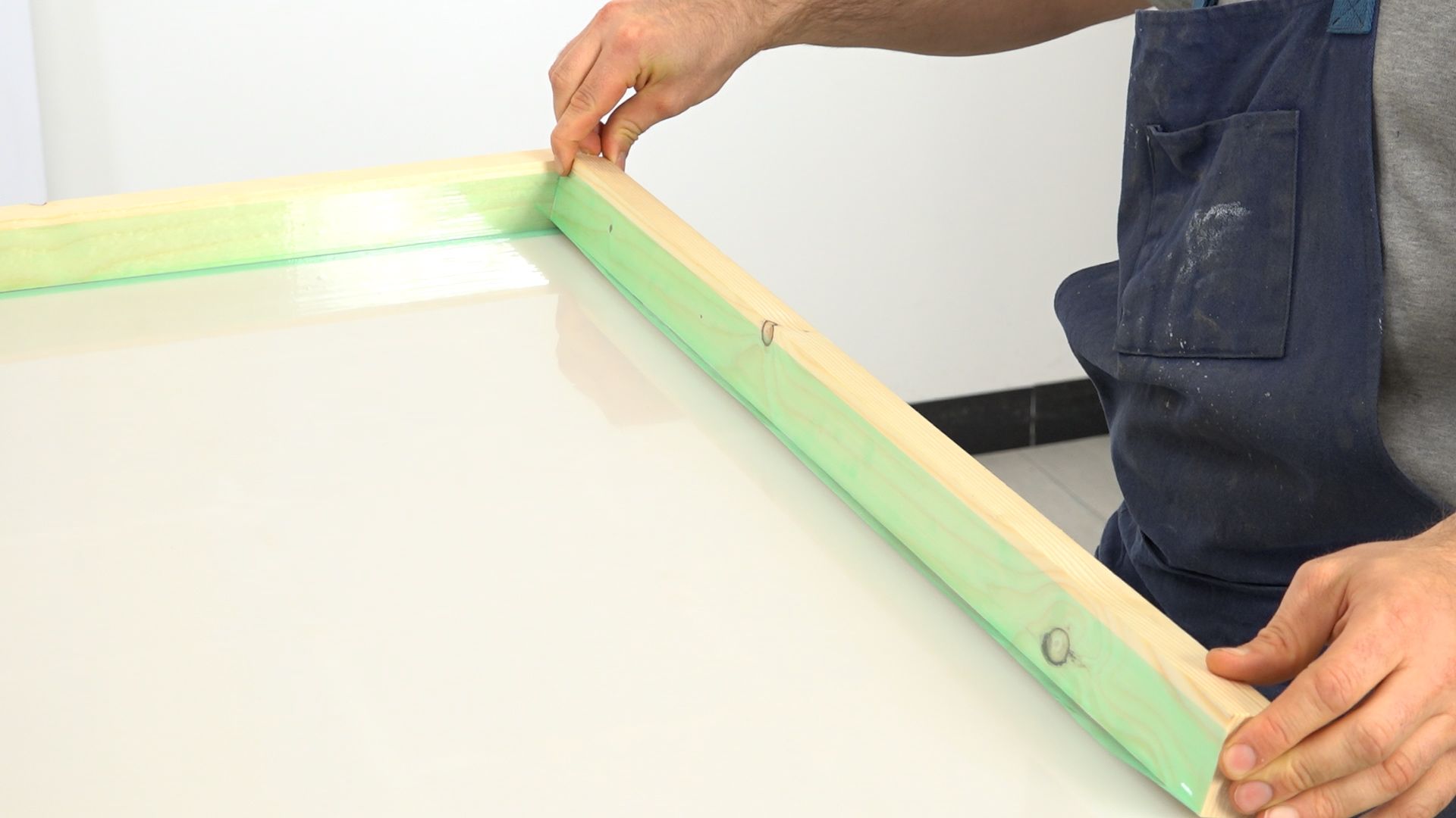 DIY RESIN PLANK TABLE - How to Make Your Own Using GlassCast® 3 Clear ...