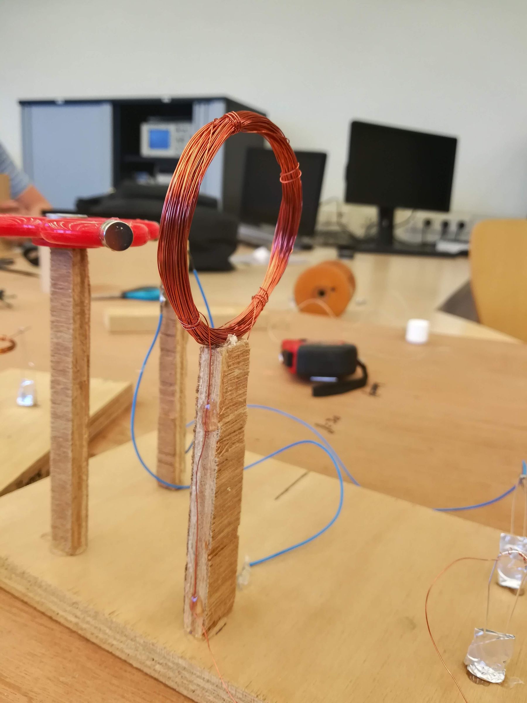 Elektro Motor + Fidget Motor : 12 Steps - Instructables