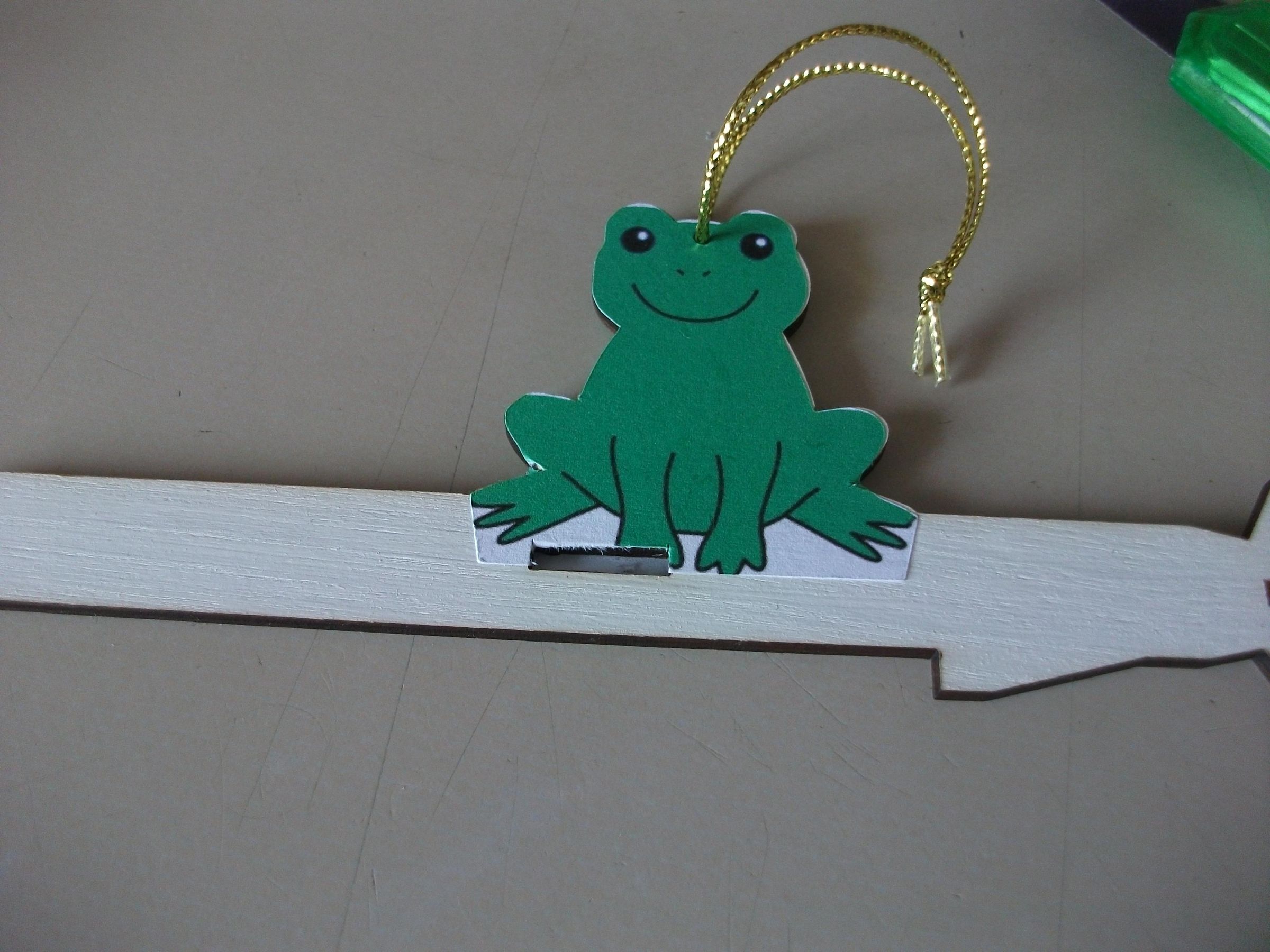 Christmas Missiletoad : 7 Steps - Instructables