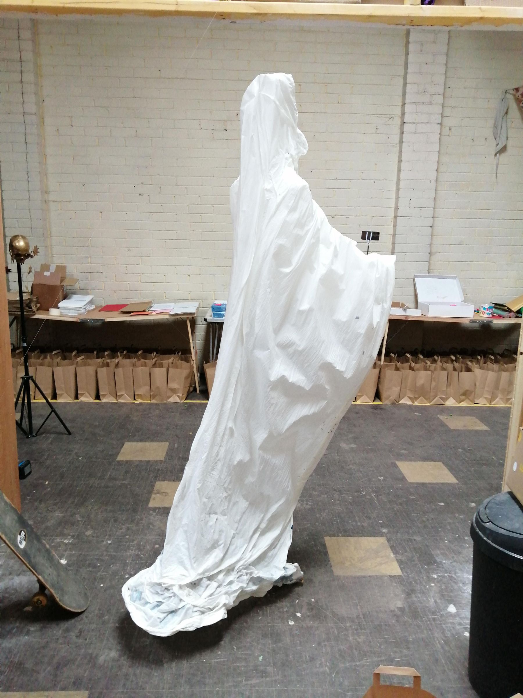 Life Size Glow in the Dark Cloth Ghost : 6 Steps - Instructables