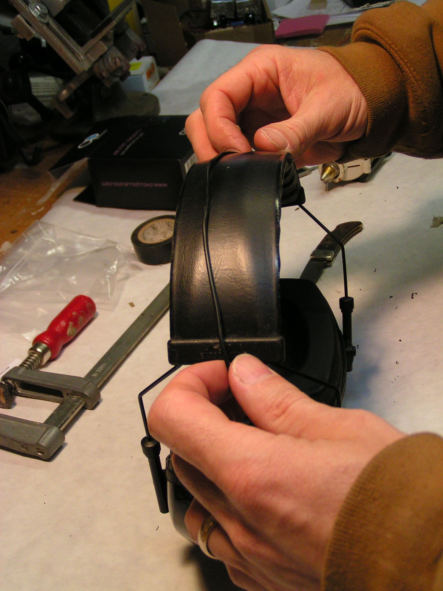 Hearing Protection W/Tunes: Earmuff Modification : 12 Steps (with ...