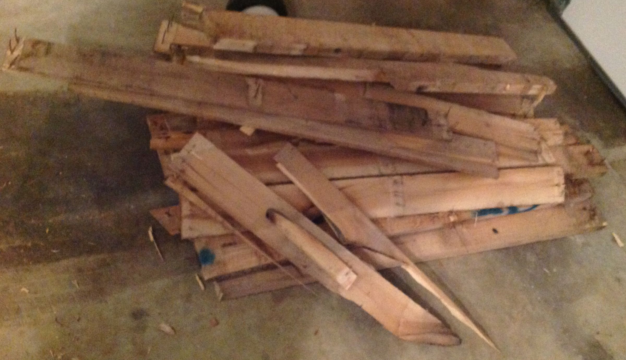 Raised Planter Bed From Pallets : 8 Steps (with Pictures) - Instructables