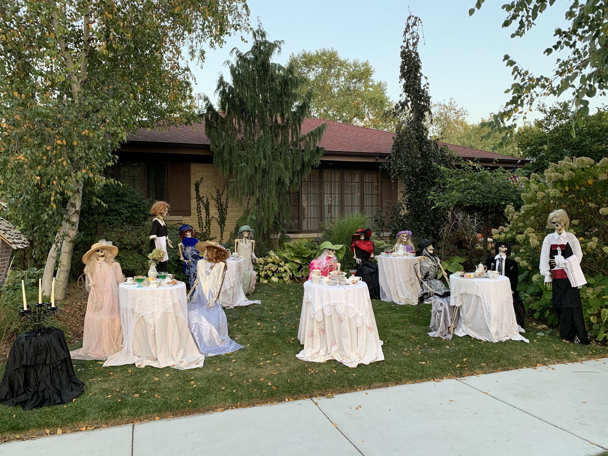 Skeleton Tea Party Decorations : 7 Steps (with Pictures) - Instructables