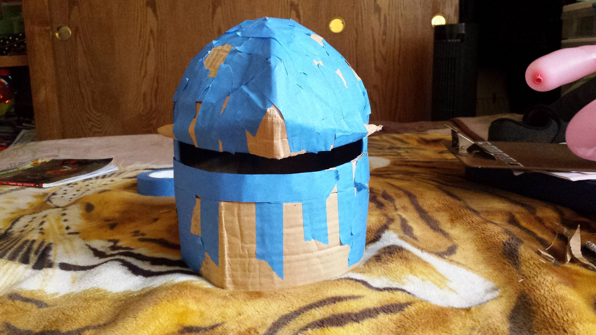 Easy to Make Ninjago Golden Ninja Helmet : 6 Steps - Instructables