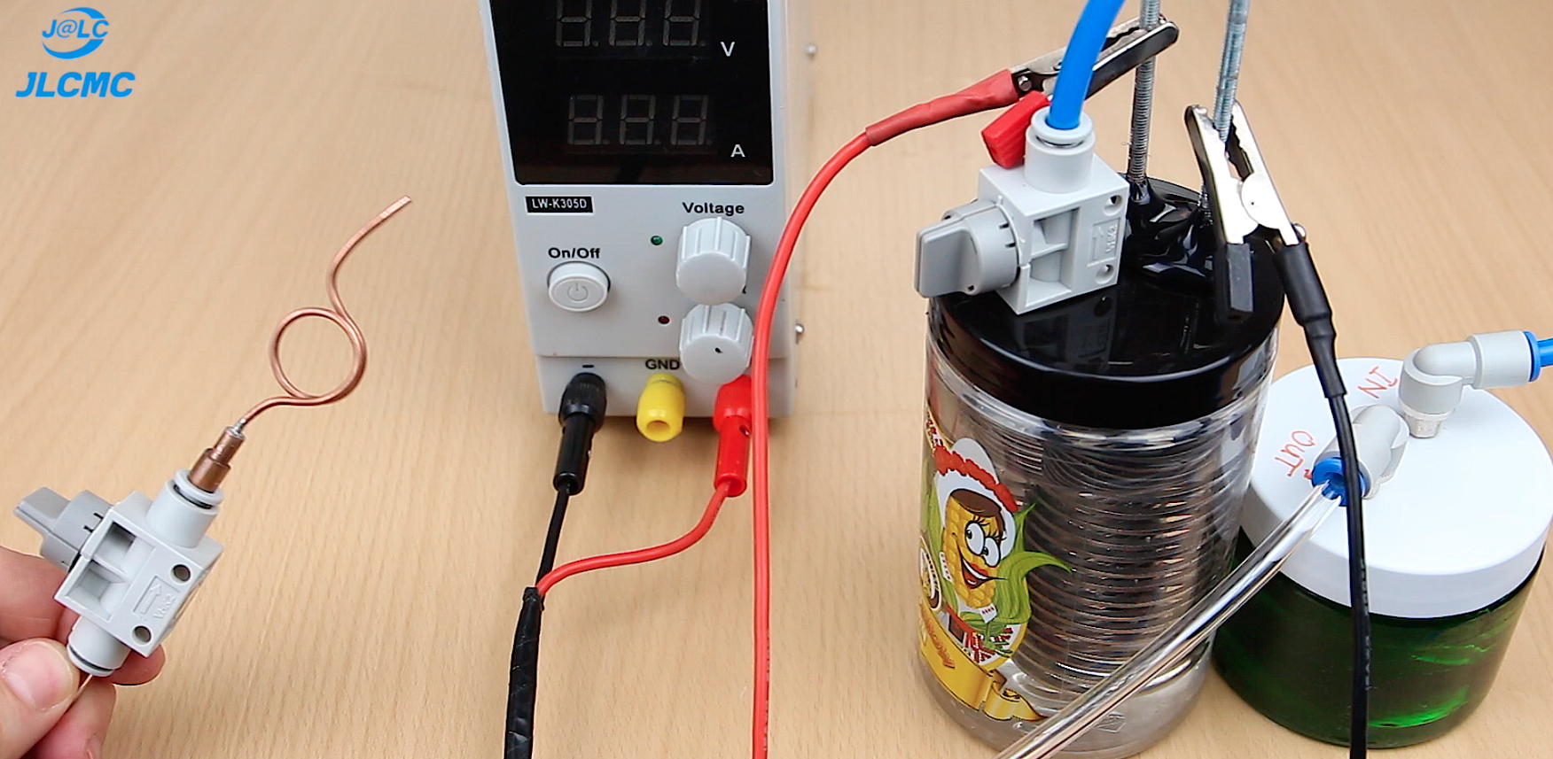 How to Make an Electrolyzer 3000°C + Adjustable Homemade Hydrogen Torch ...