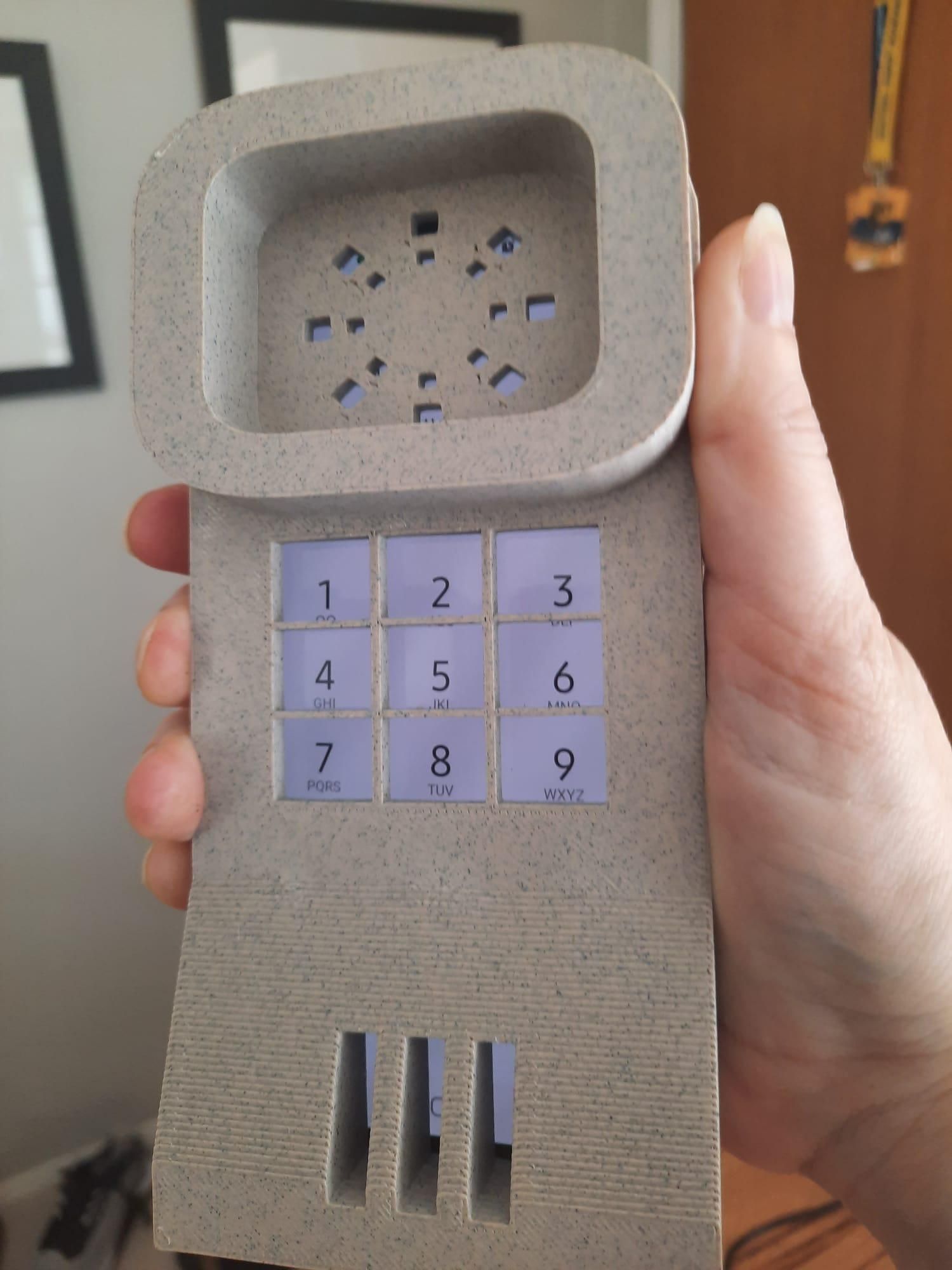 Make Your Mobile Phone Retro (Tinkercad) : 6 Steps (with Pictures ...