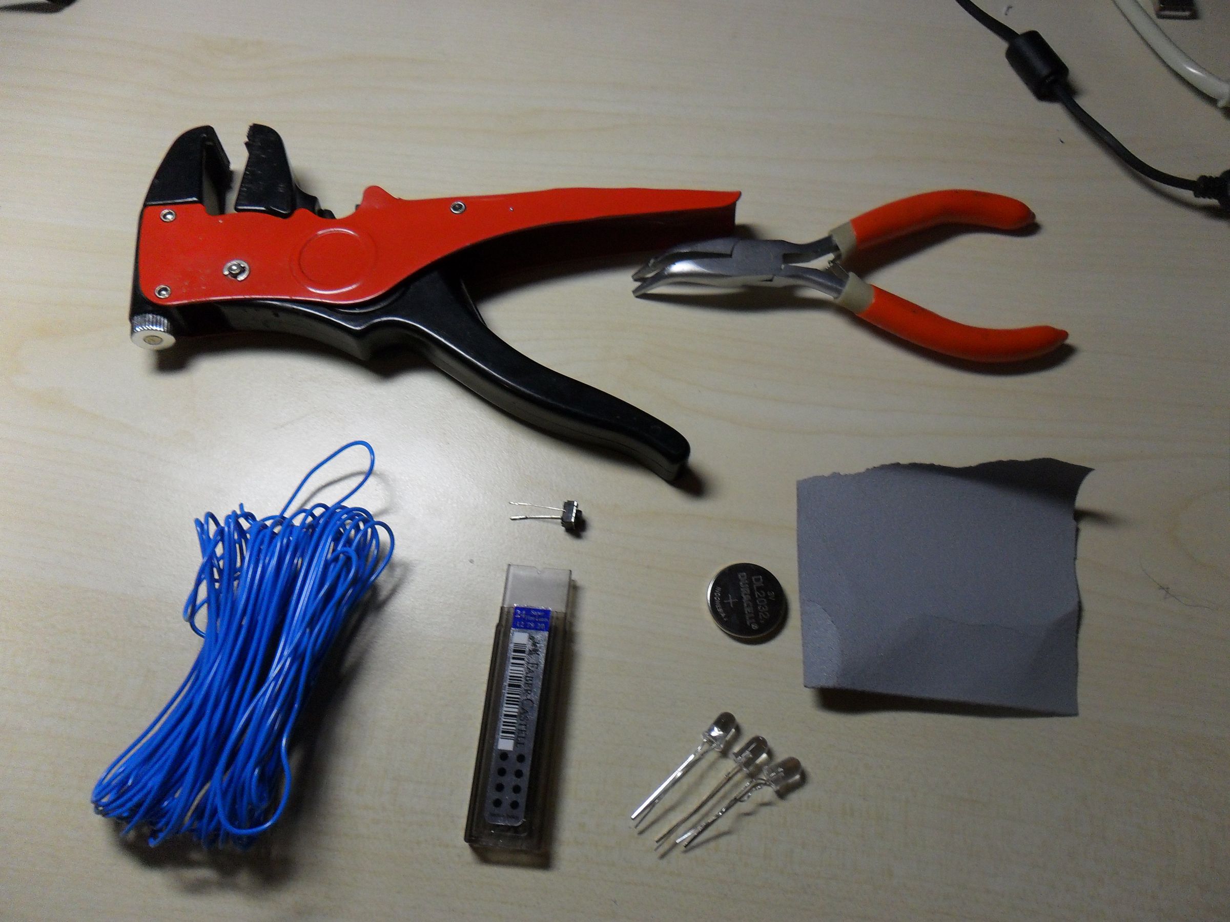 2 Minute Mini Flashlight - Instructables