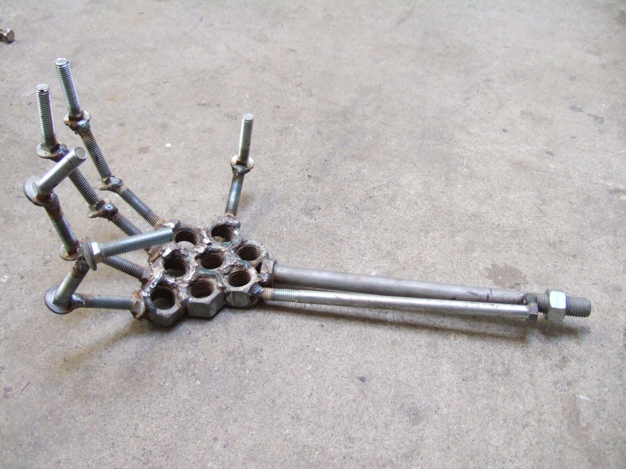 Giant Steel Skeleton Hand (and Coat Rack) : 7 Steps (with Pictures ...
