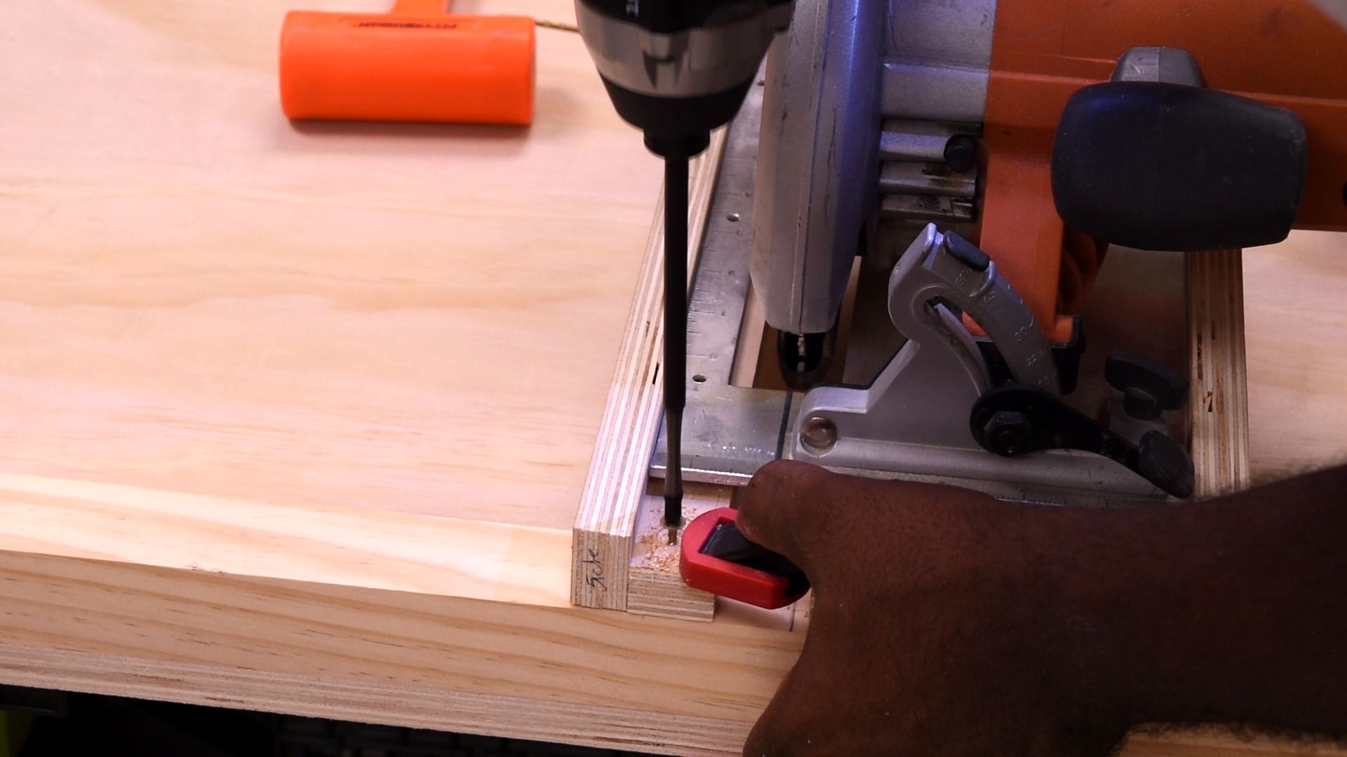 MAX CUT 2 Circular Saw Crosscut & Miter Jig : 11 Steps (with Pictures ...