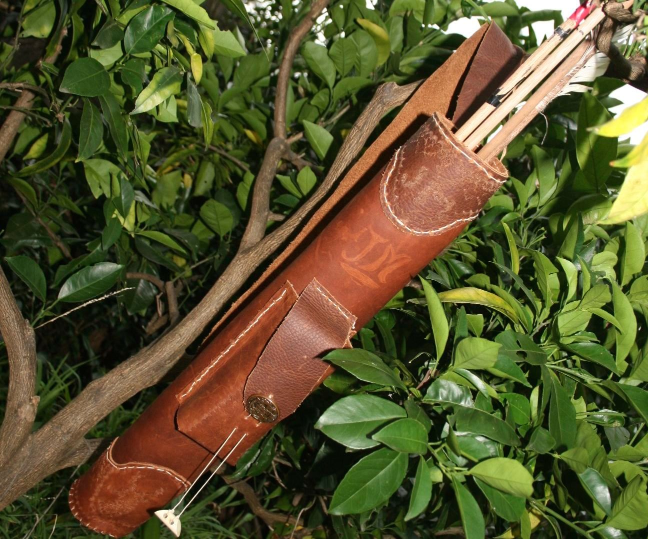 DIY Leather Back Quiver : 6 Steps (with Pictures) - Instructables