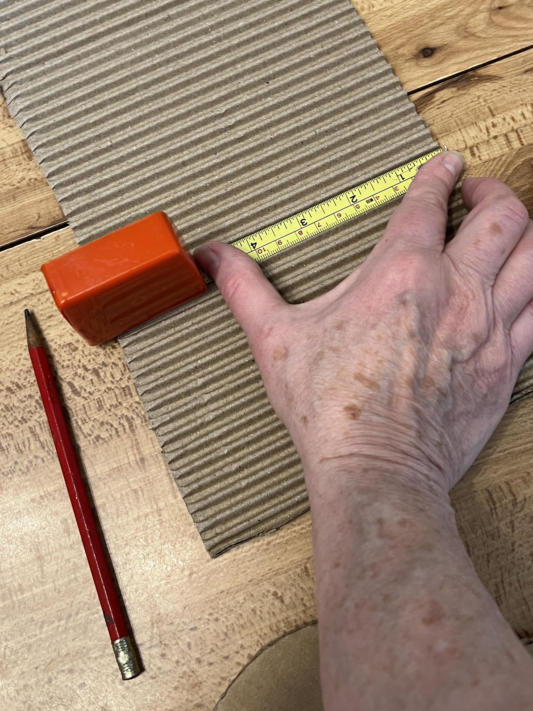 Cardboard/Paper Layer Cake : 22 Steps (with Pictures) - Instructables