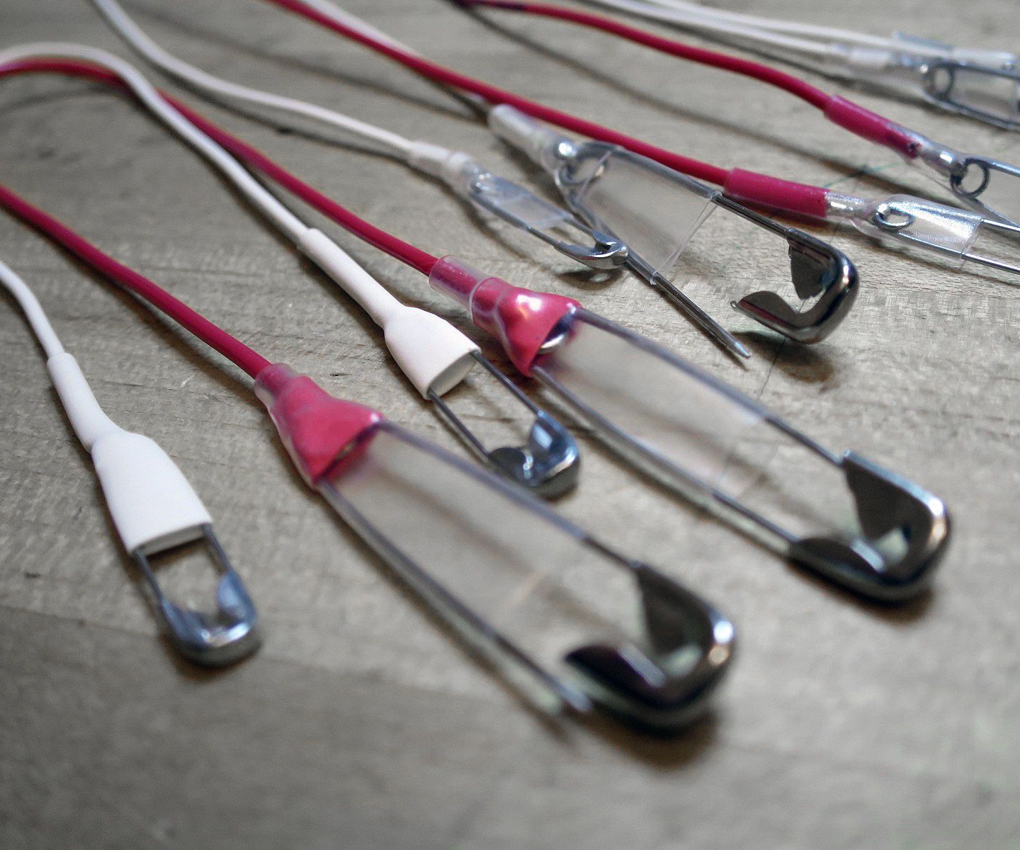 Safety Pin Crocodile Clips for ETextiles : 6 Steps (with Pictures ...