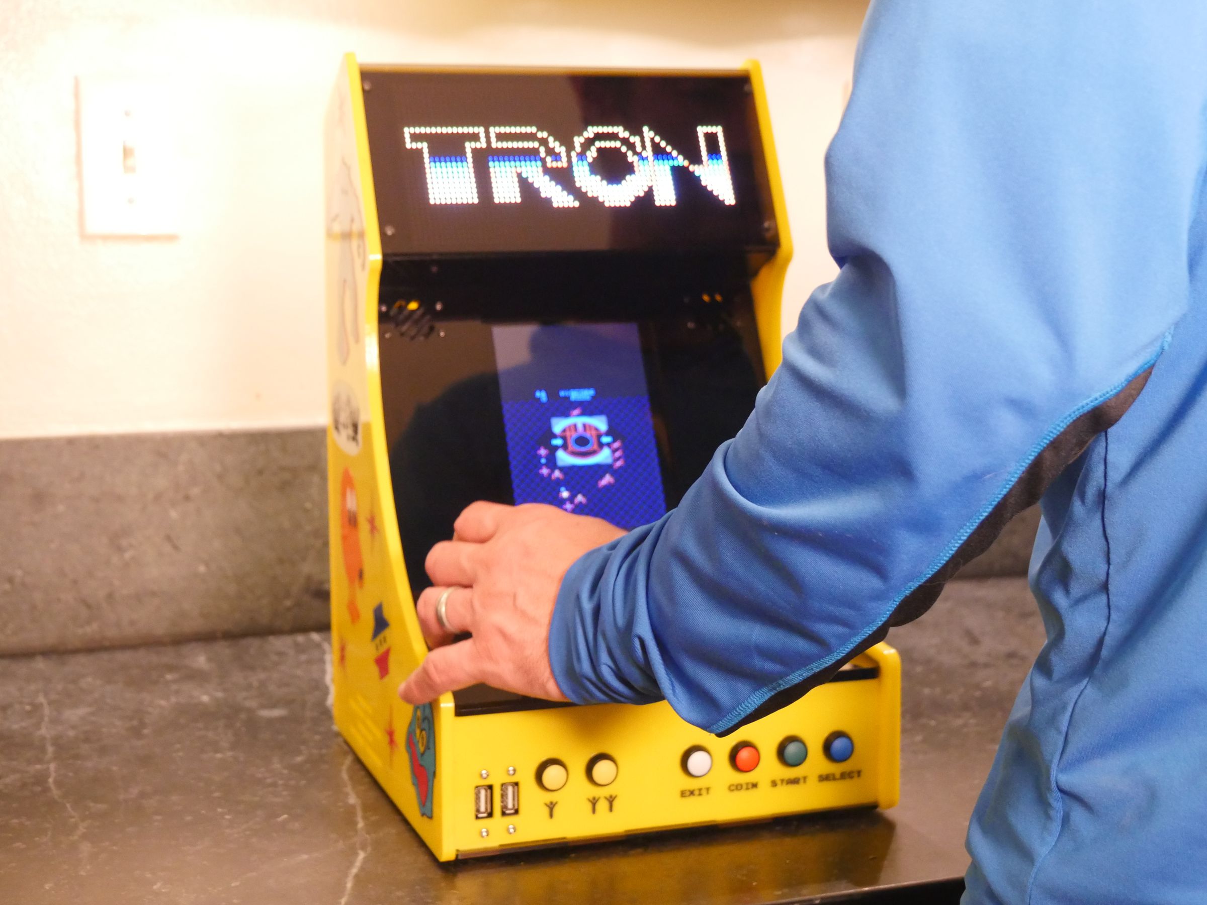 Vertical Bartop Arcade With Integrated PIXEL LED Display : 11 Steps ...