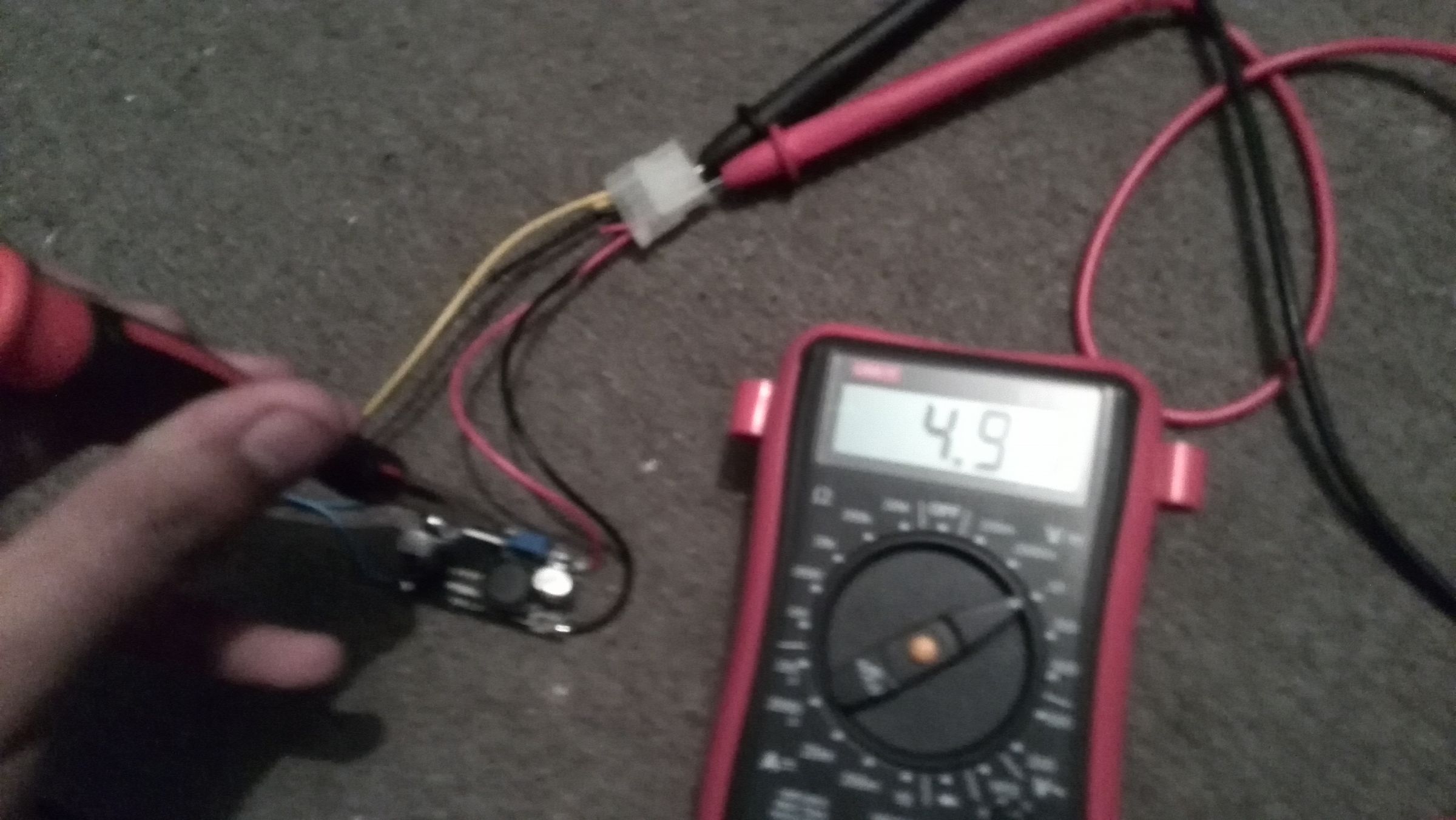 How to Make a Molex Power Supply : 6 Steps - Instructables