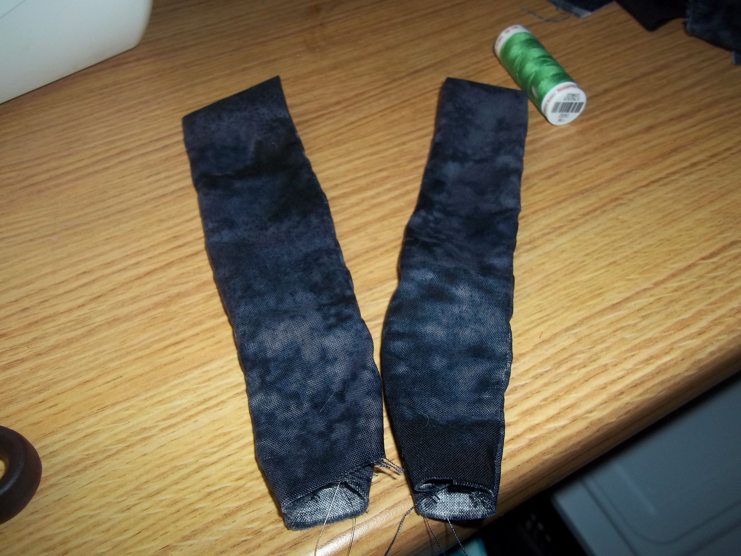 Very Easy GIR Costume : 4 Steps - Instructables