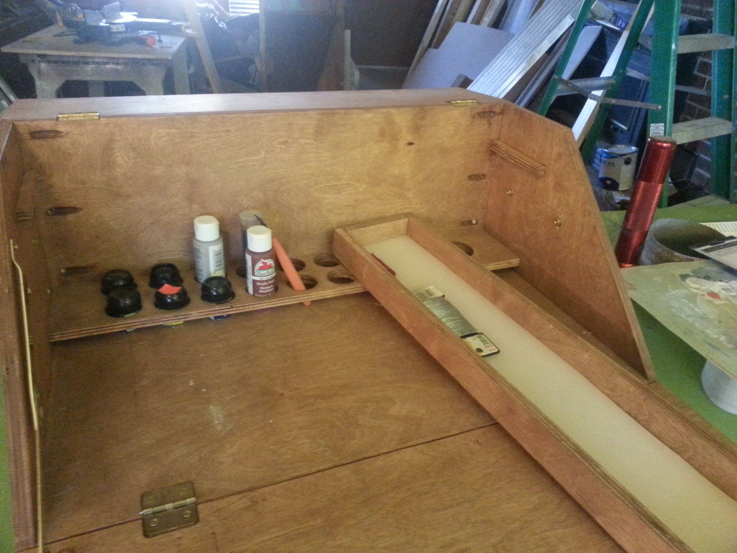 Portable Work Station : 6 Steps - Instructables