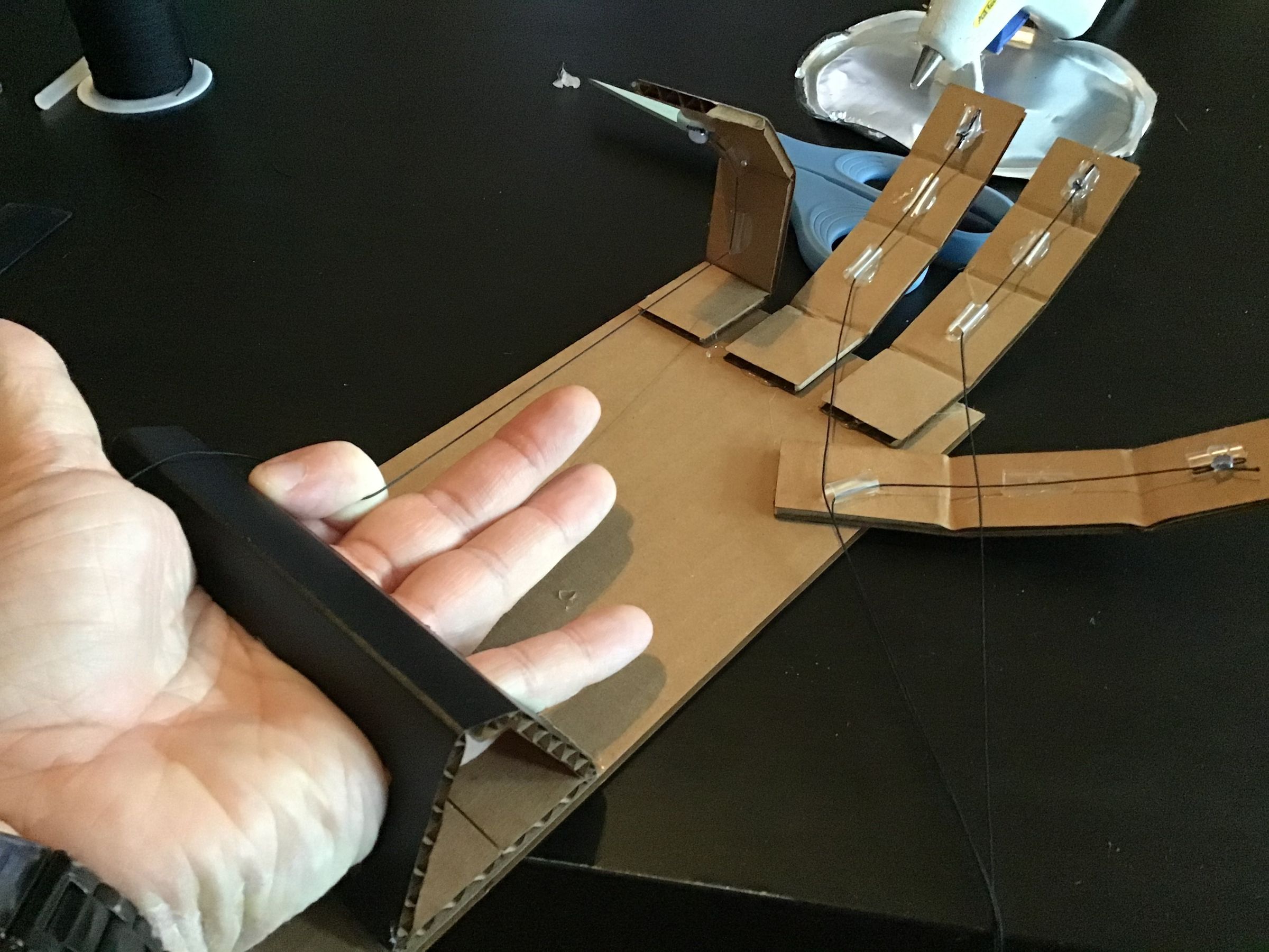 Mechanical Cardboard Hand : 6 Steps (with Pictures) - Instructables
