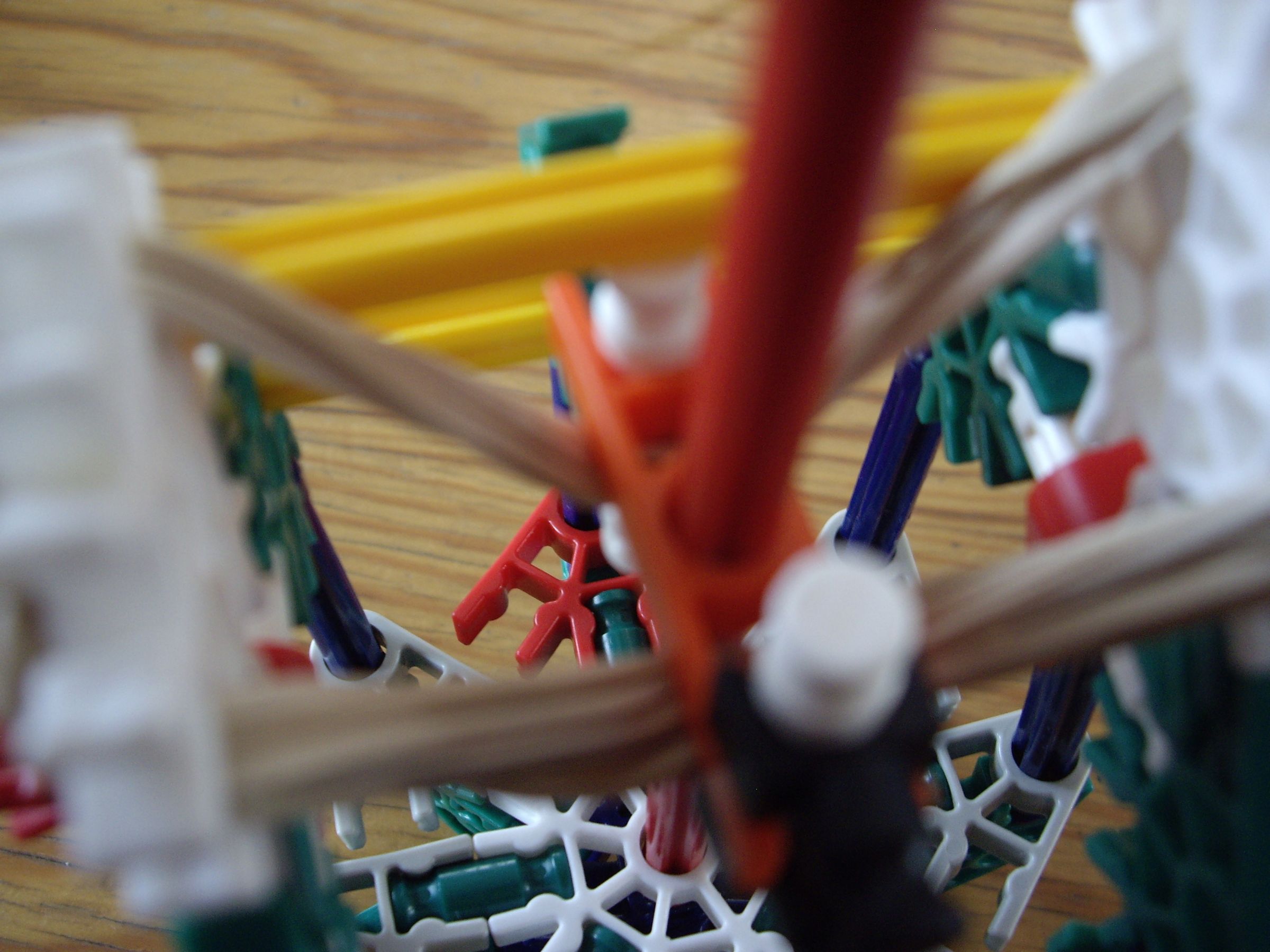 KNEX SHRAPNEL GRENADE/MINE/GUN : 8 Steps - Instructables