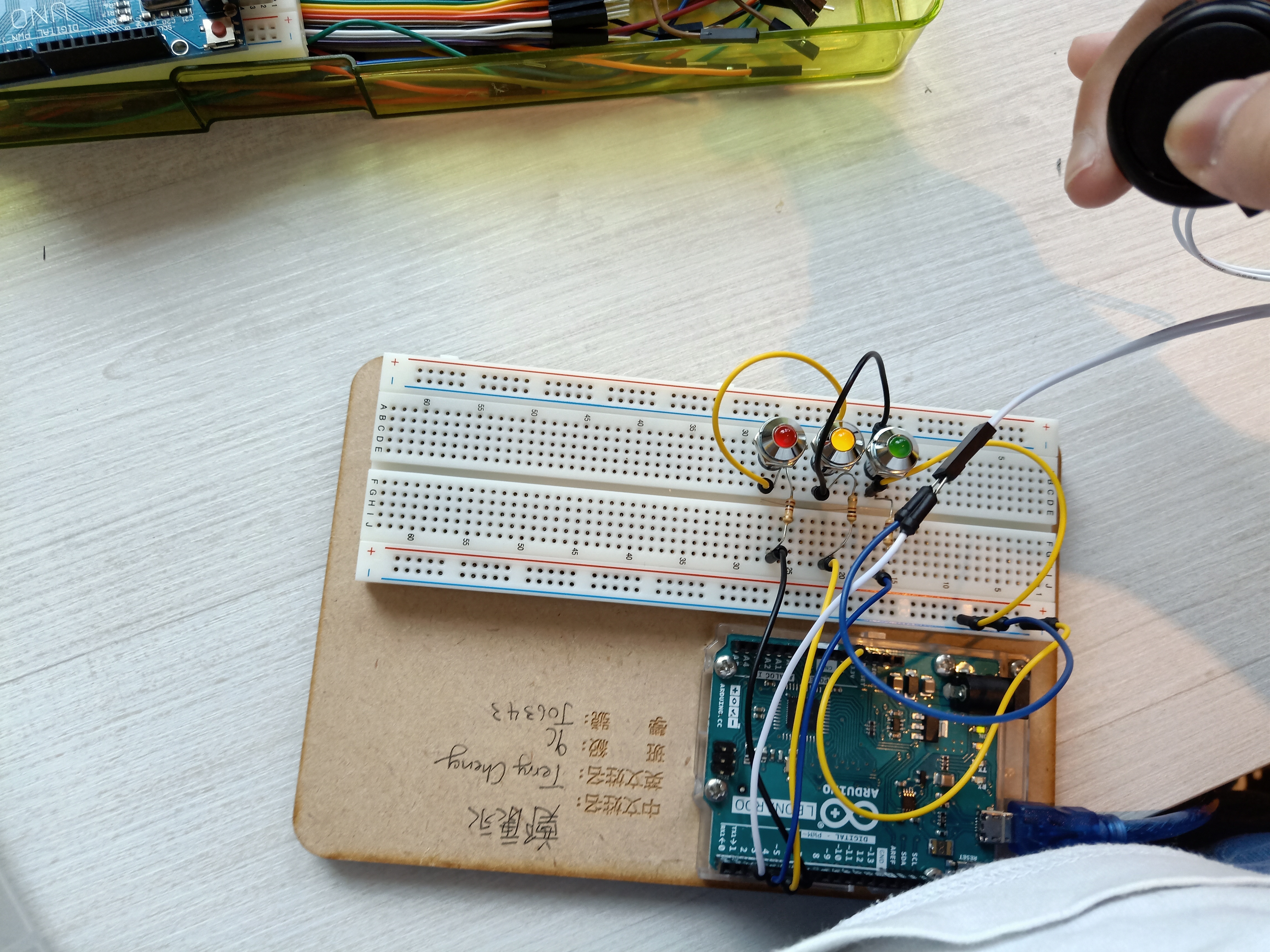 Arduino Street Traffic Light - Breadboard Edition : 13 Steps ...