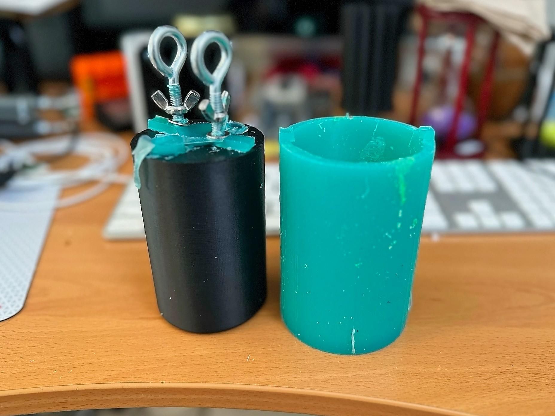 A Simple Way to Mold a Fluorescent Glue Sticks or Crayon Using Fusion ...