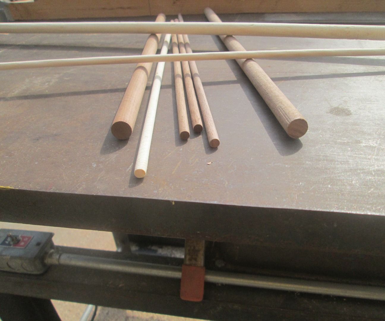 Making Dowel Rods With a Table Saw : 8 Steps (with Pictures ...