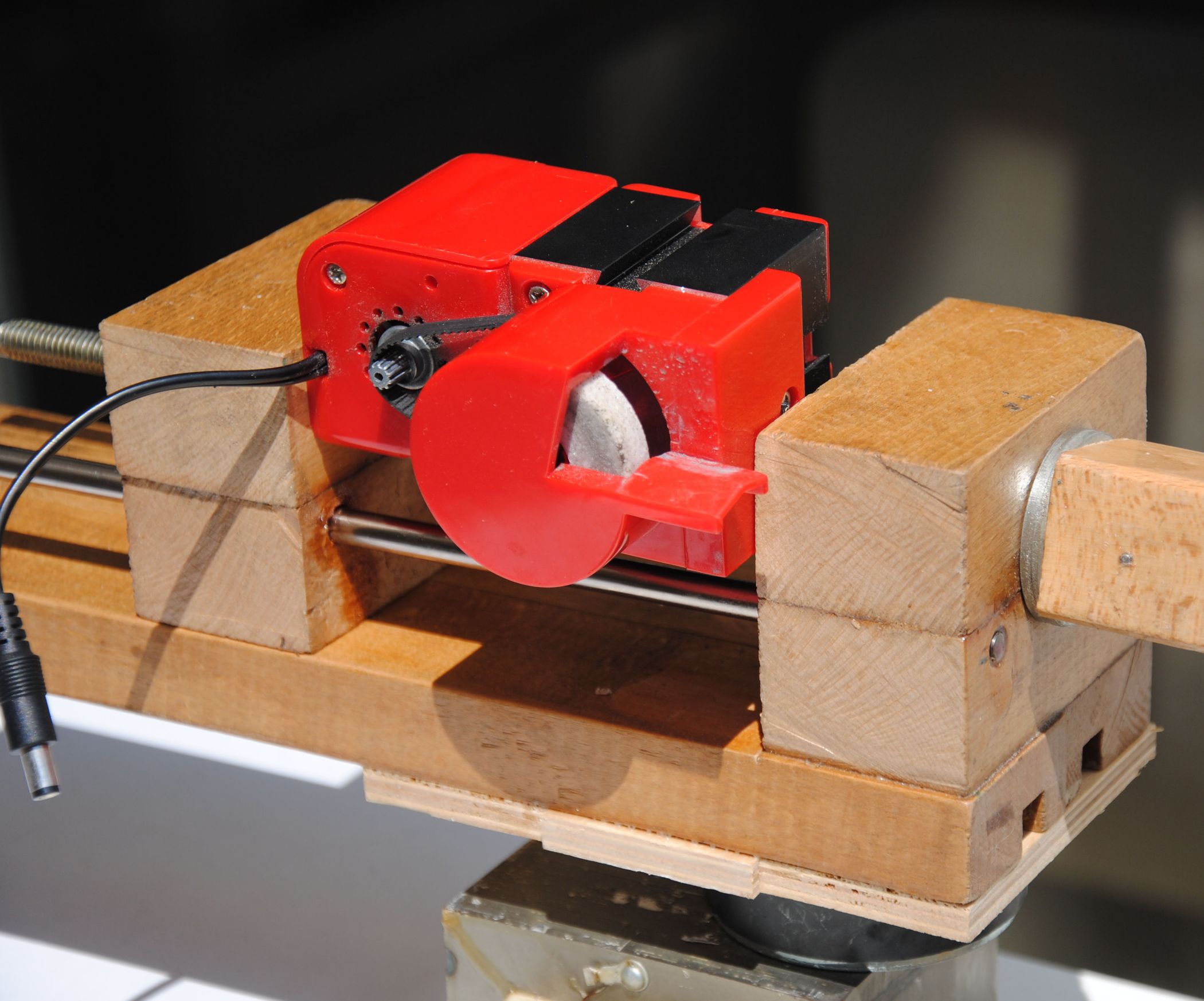 Top 10 Vise Hacks! : 10 Steps (with Pictures) - Instructables
