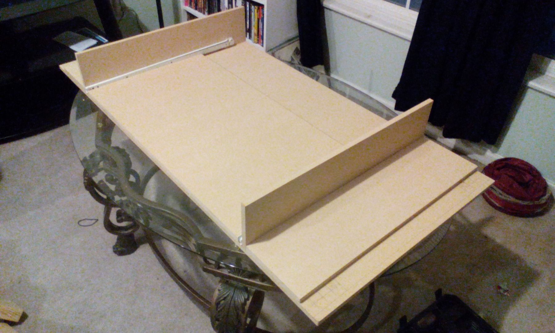 Simple 2' X 4' Computer Desk : 6 Steps (with Pictures) - Instructables