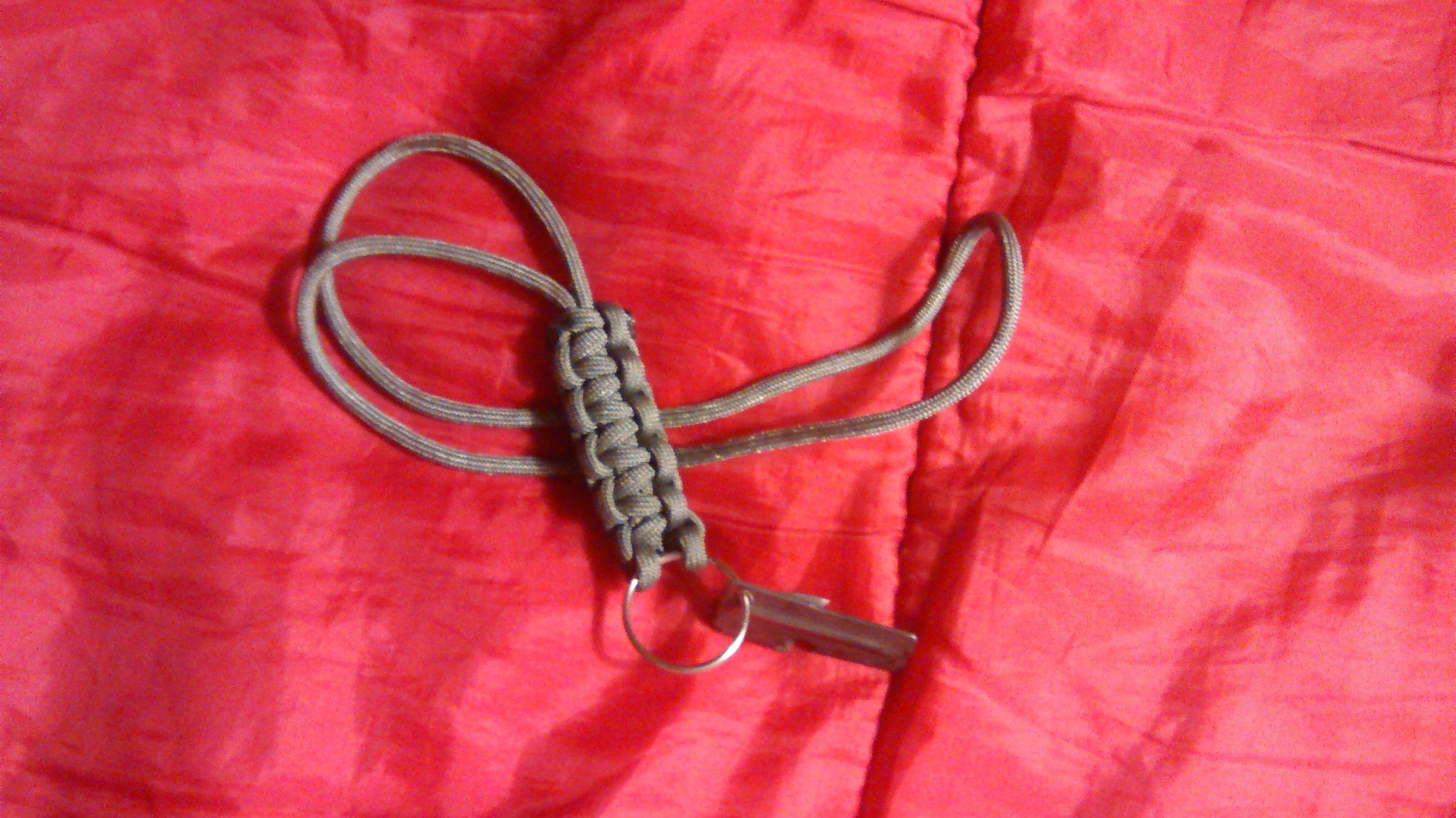 Paracord Lanyard : 4 Steps (with Pictures) - Instructables