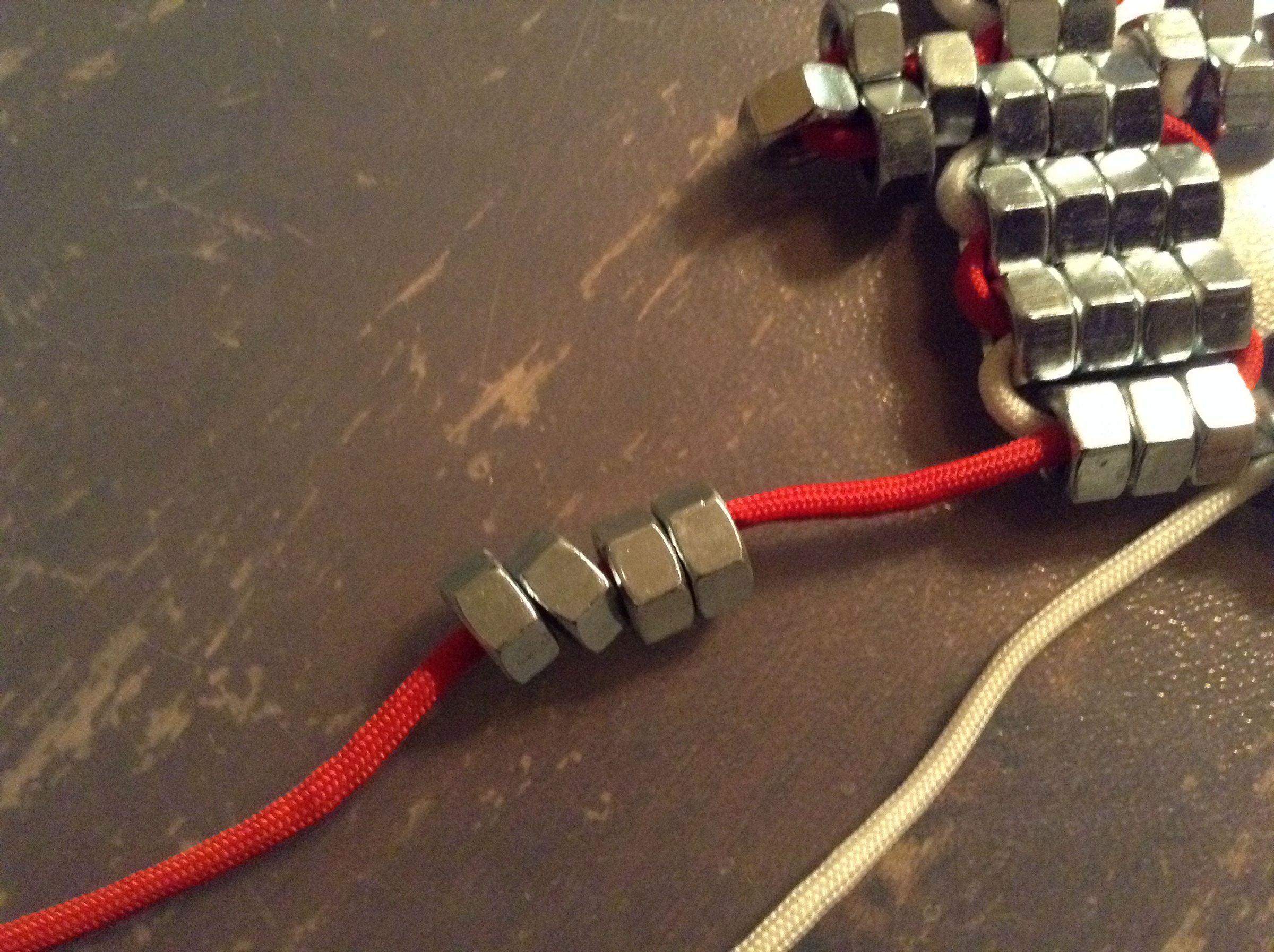 Paracord Gecko/ Lizard : 10 Steps (with Pictures) - Instructables