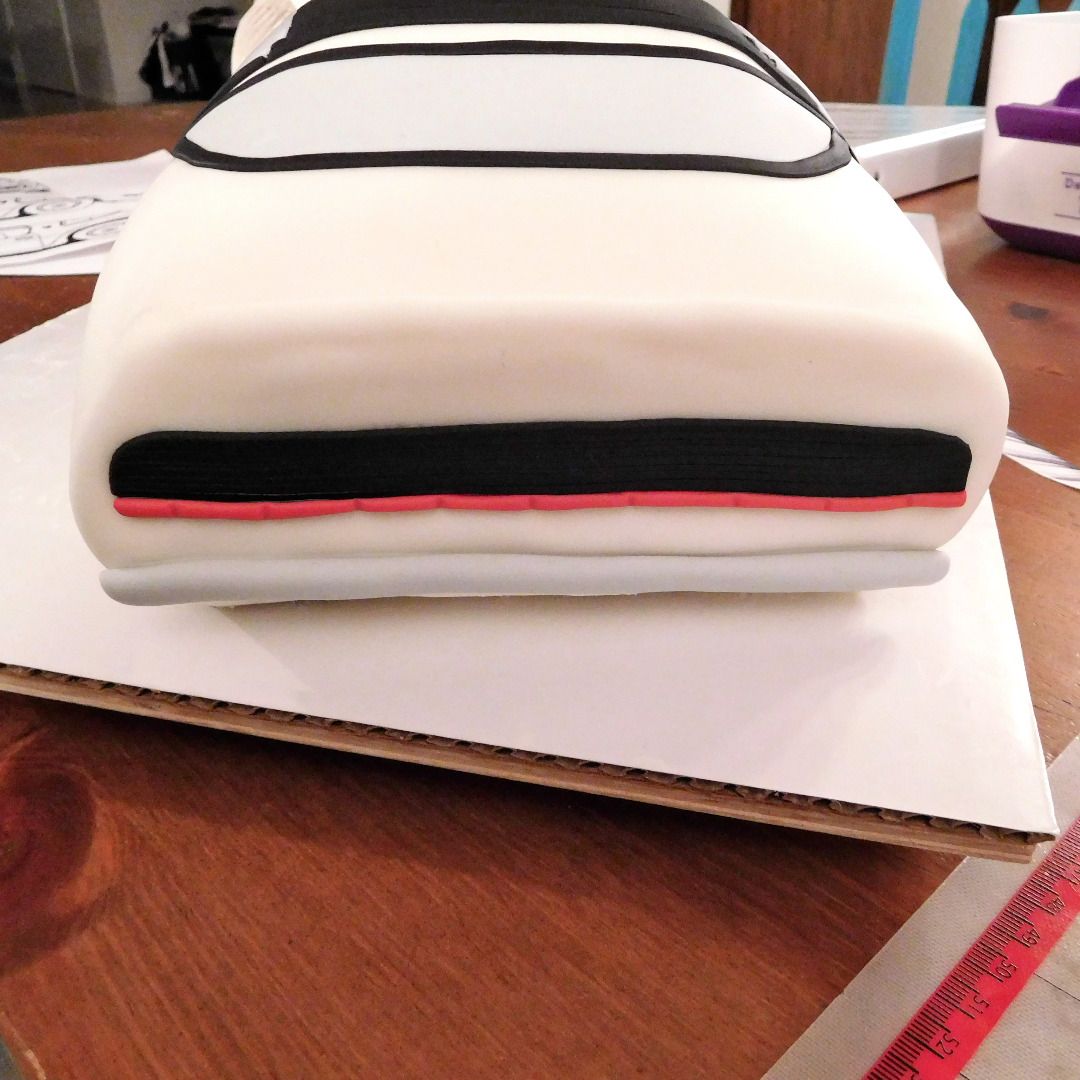 Trans Am Cake W/ Working Headlights : 5 Steps (with Pictures ...