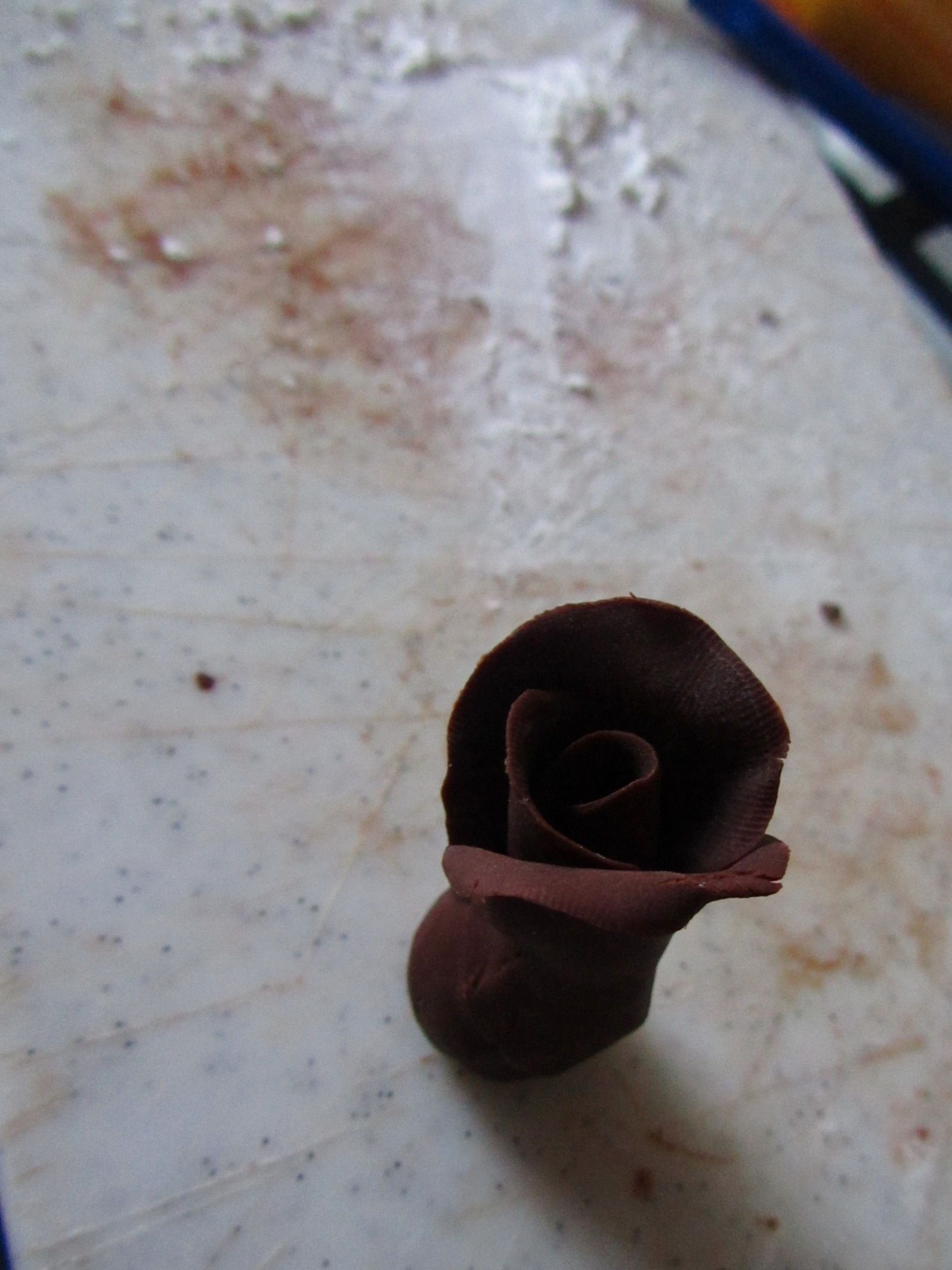 Modelling Chocolate Roses : 9 Steps (with Pictures) - Instructables