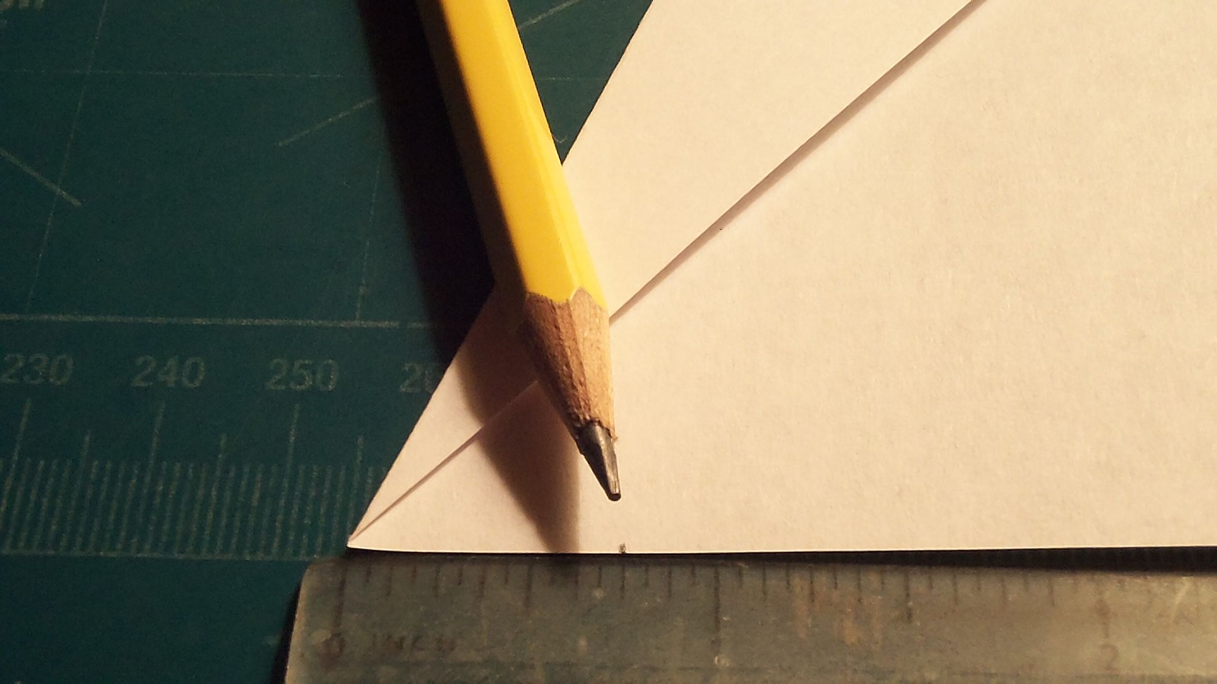 How to Make the Turbo Dagger Paper Airplane : 5 Steps - Instructables