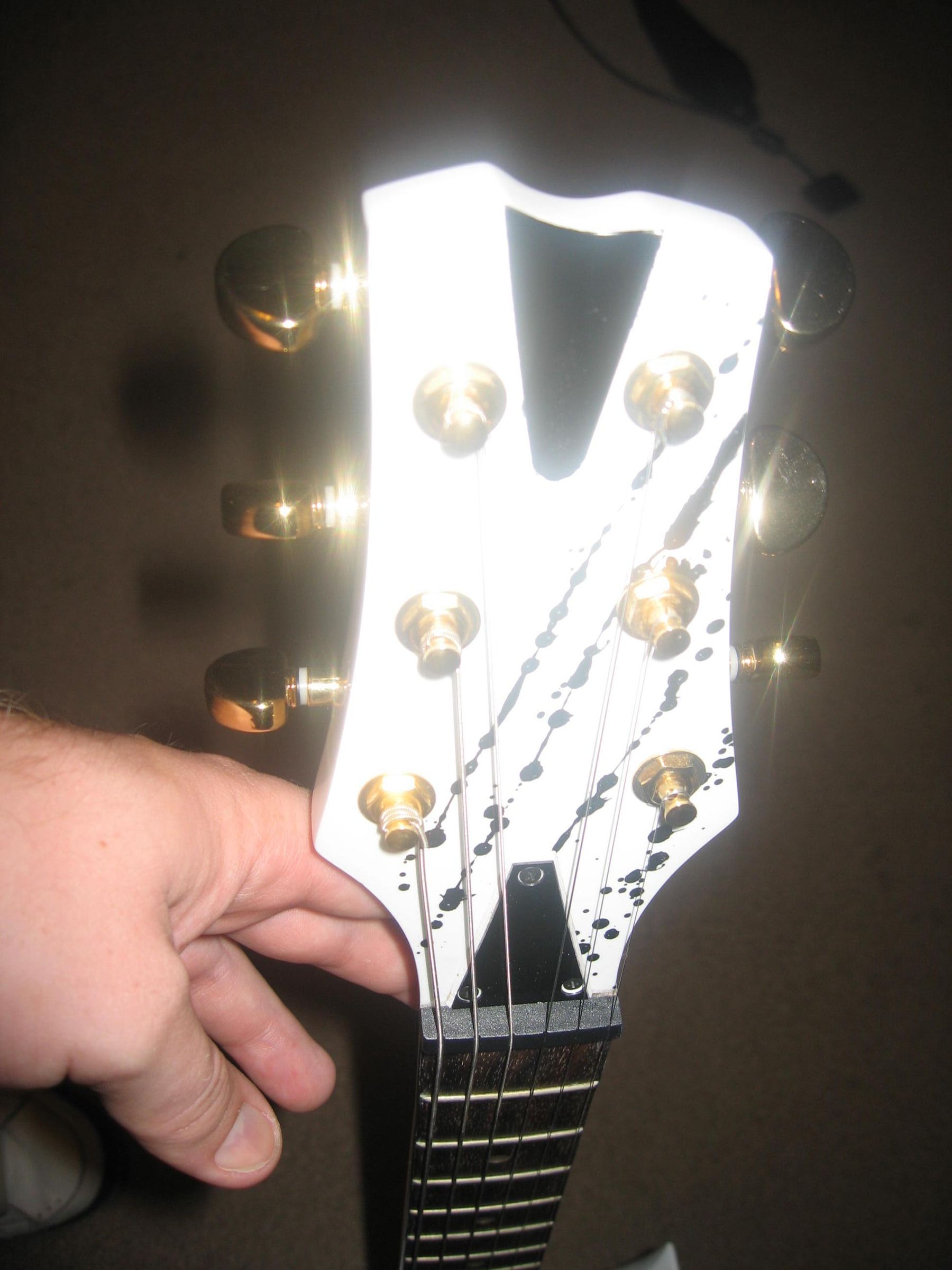 Build Your Own Electric Guitar! : 8 Steps (with Pictures) - Instructables