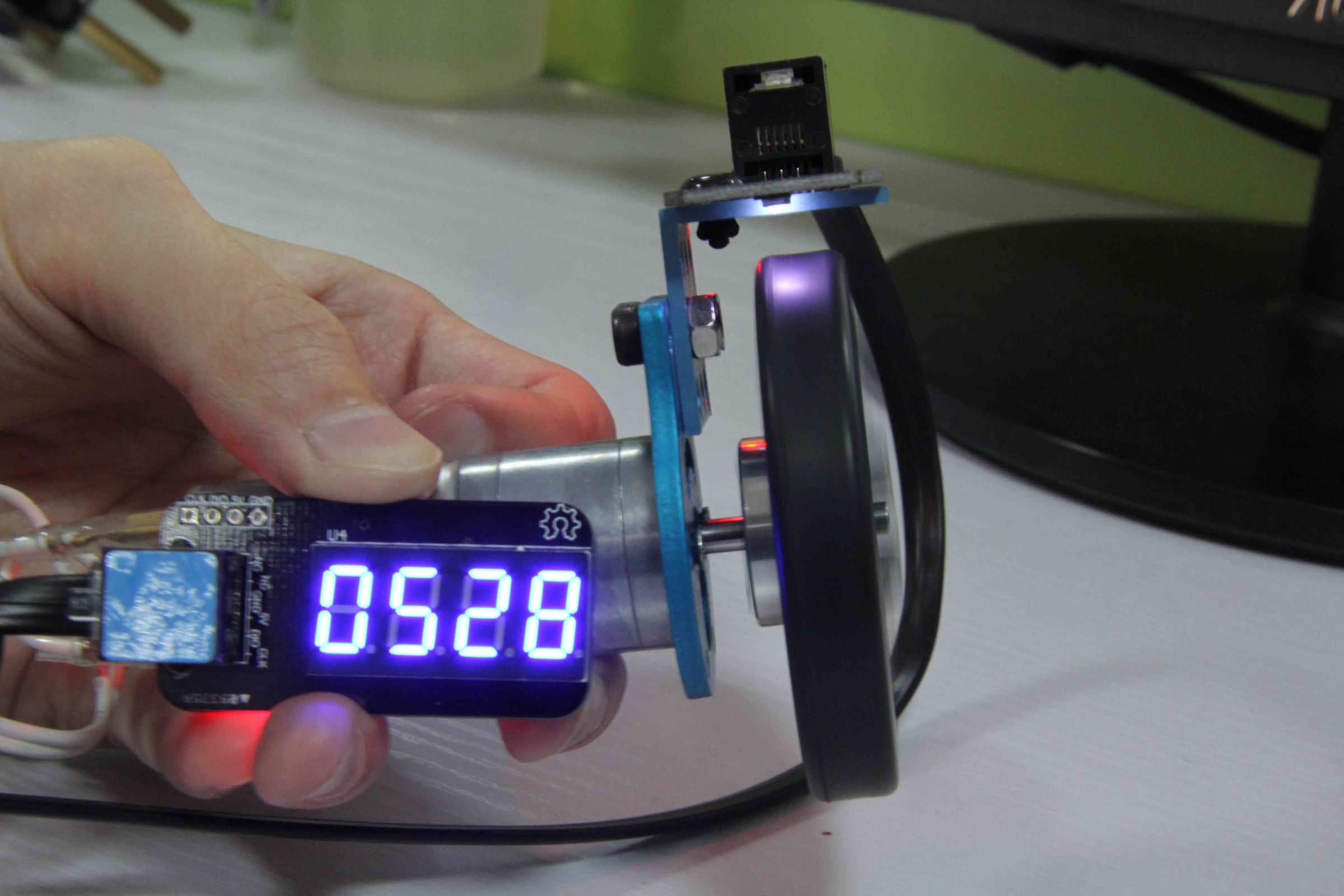 How to Make a Wheel Speed Detector by Using a Light Sensor. : 5 Steps - Instructables