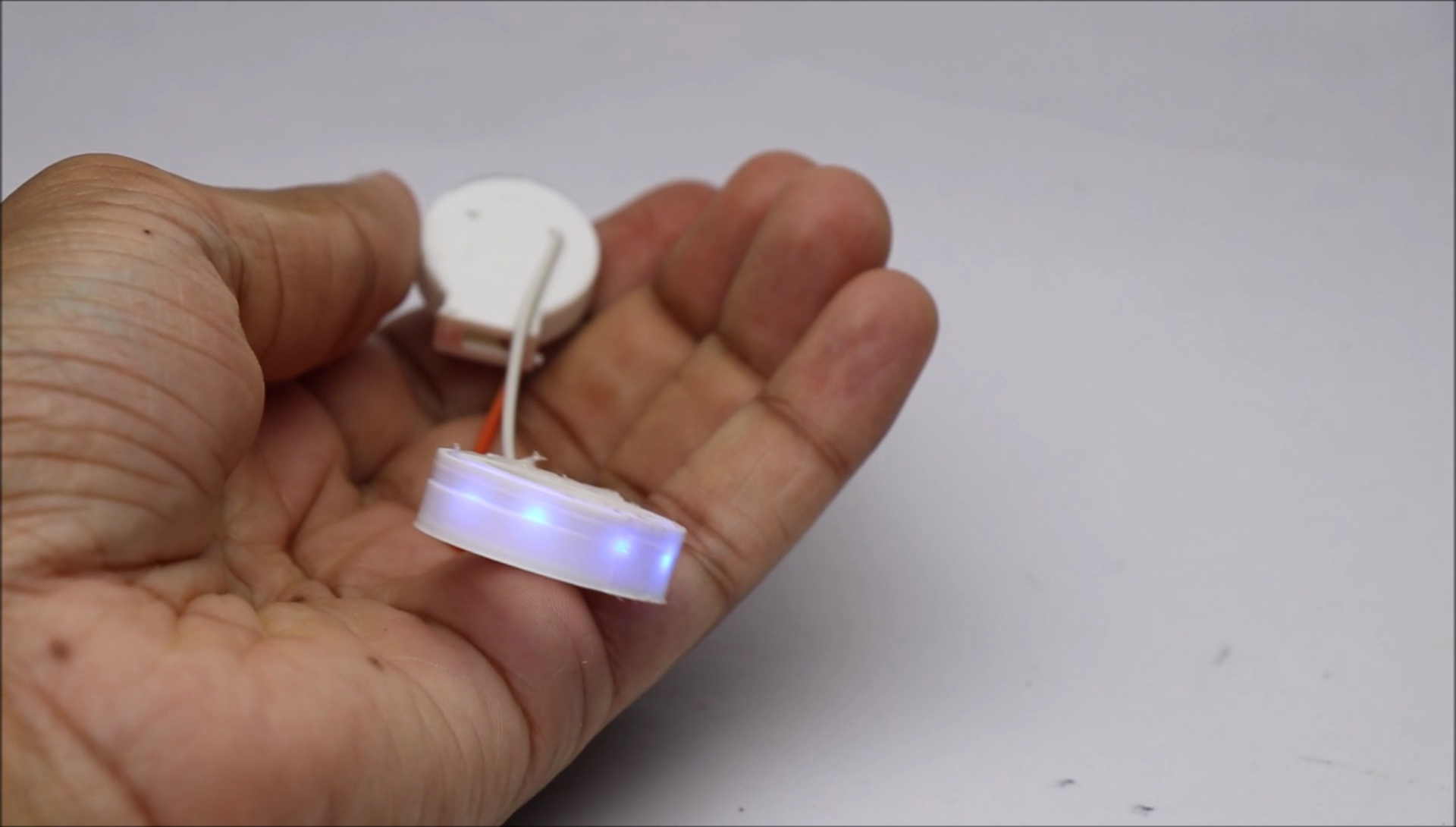 Make LED Finger Ring at Home : 6 Steps (with Pictures) - Instructables