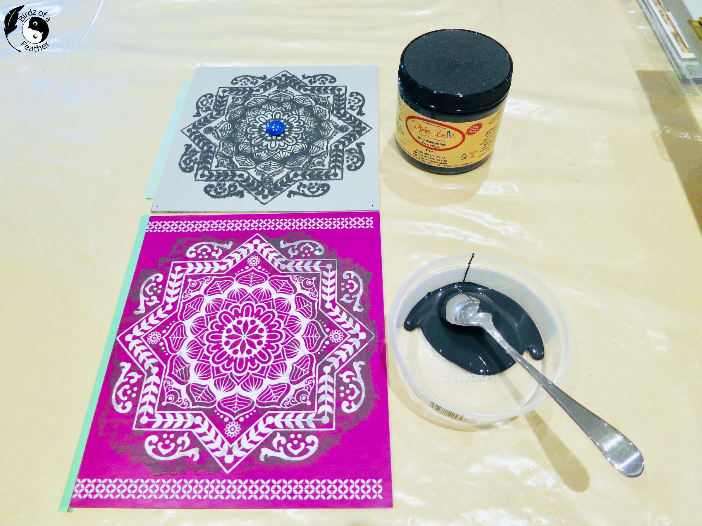 How to Use a Silk Screen Stencil With Chalk Paint : 16 Steps (with ...