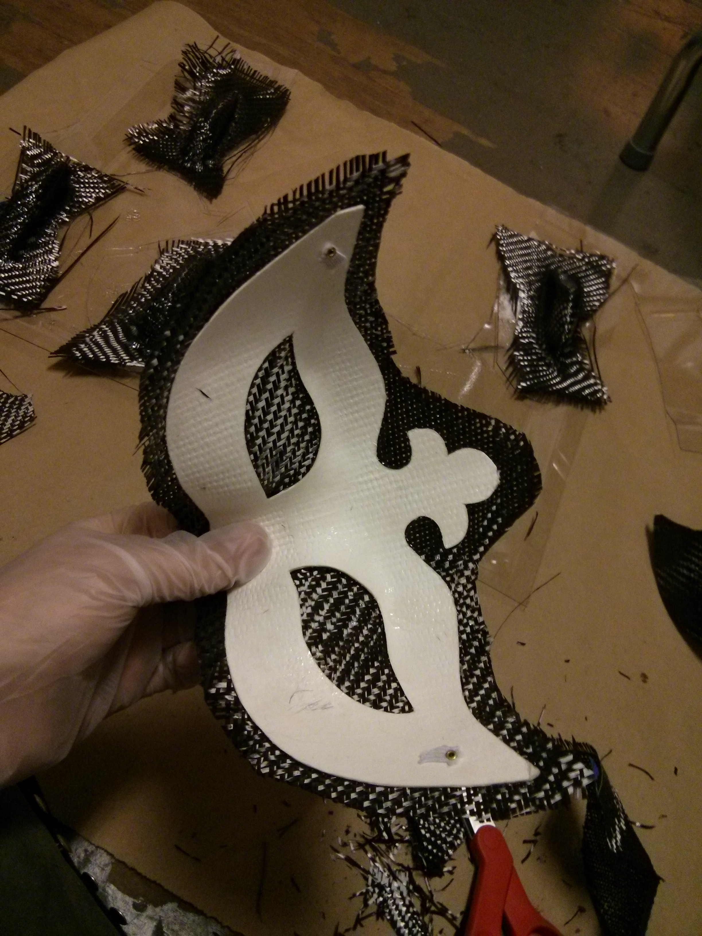 Raw-edged Carbon Fiber Mask : 3 Steps (with Pictures) - Instructables