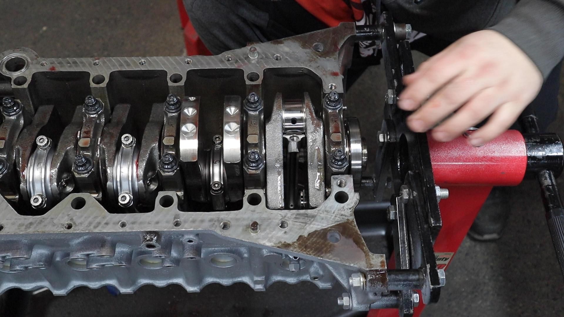 1000hp 2JZ Engine Bottom End Assembly : 7 Steps - Instructables