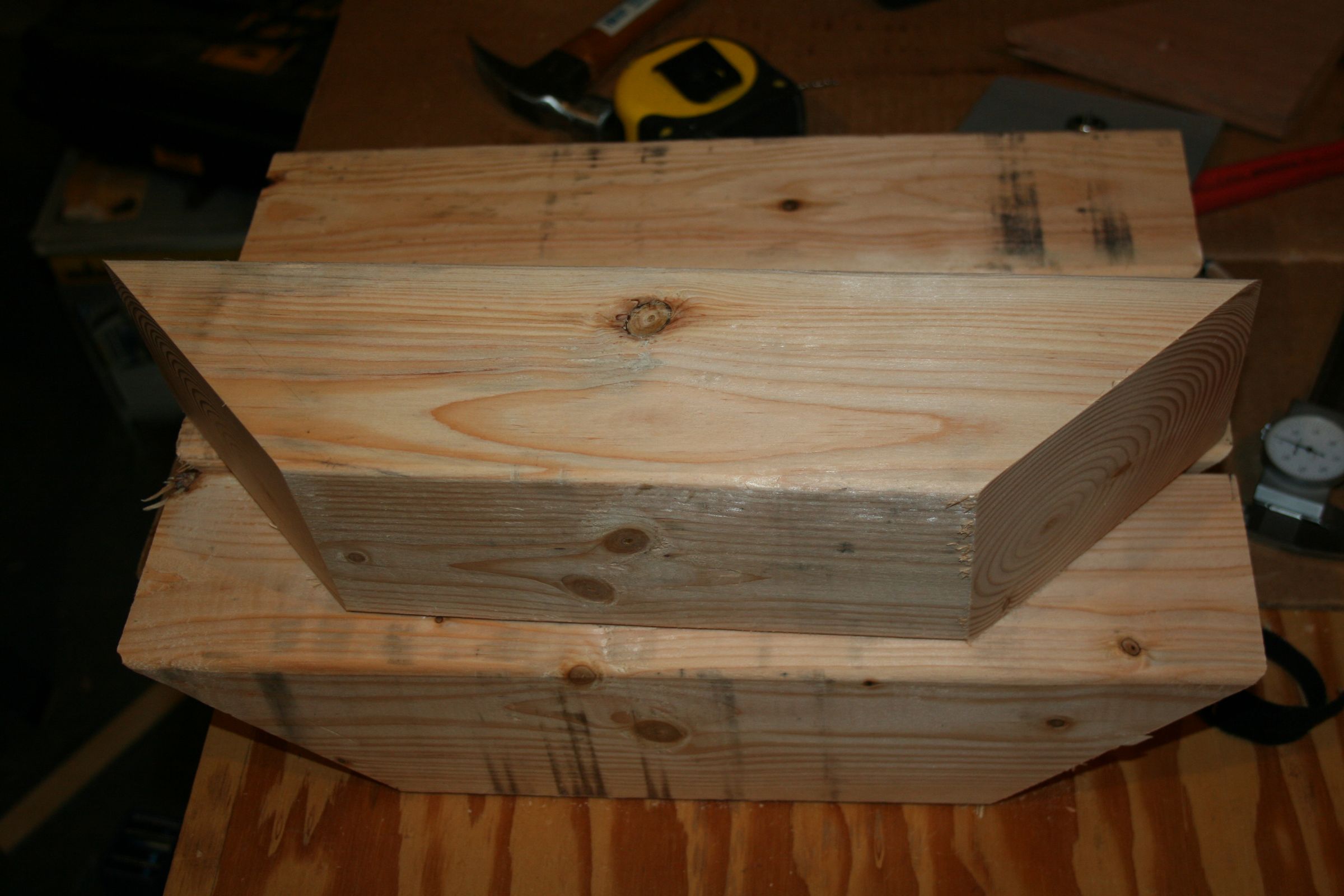 Haunted Walkway Lantern Posts : 7 Steps (with Pictures) - Instructables