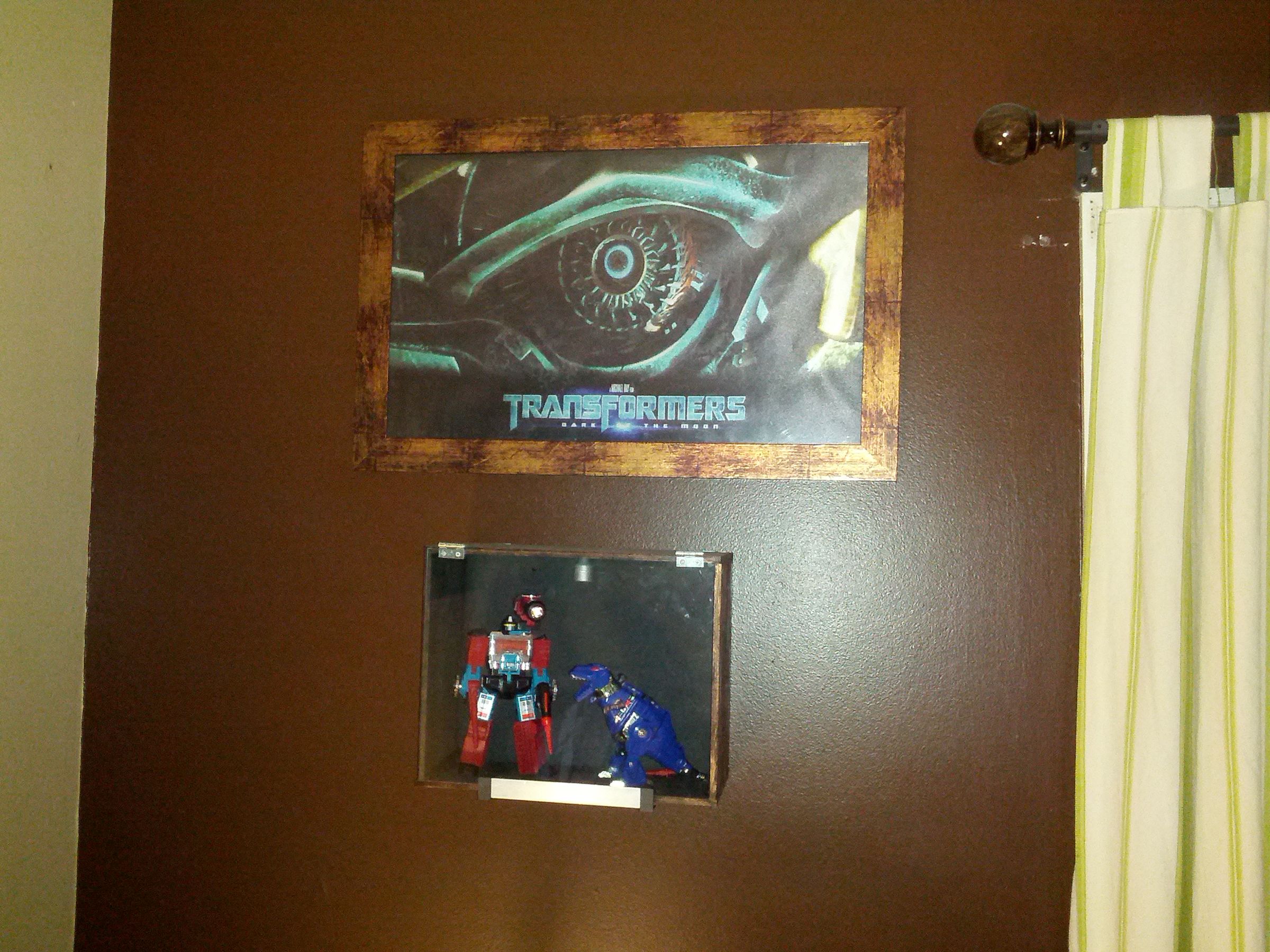 Cheap and Easy Display Case : 8 Steps - Instructables