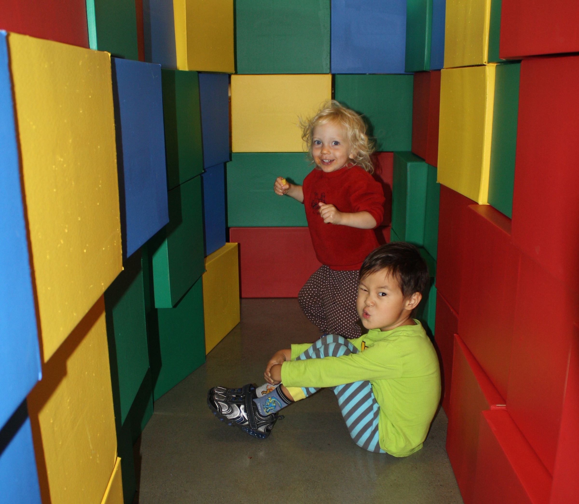 Giant Cardboard LEGO Blocks : 8 Steps (with Pictures) - Instructables