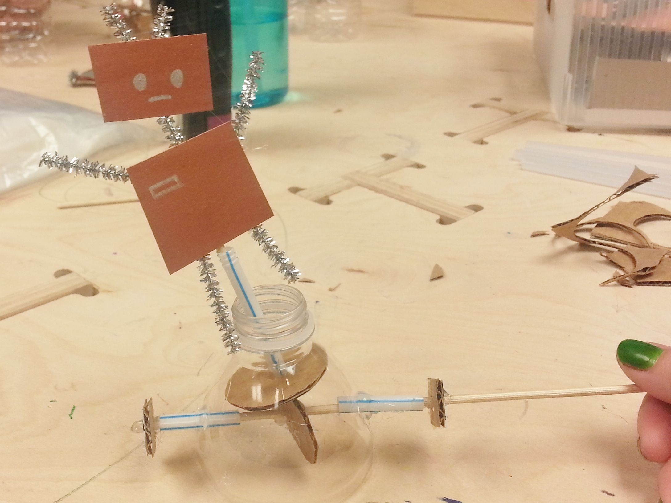Wiggly Wobbly Robots (Simple Cam) : 11 Steps - Instructables