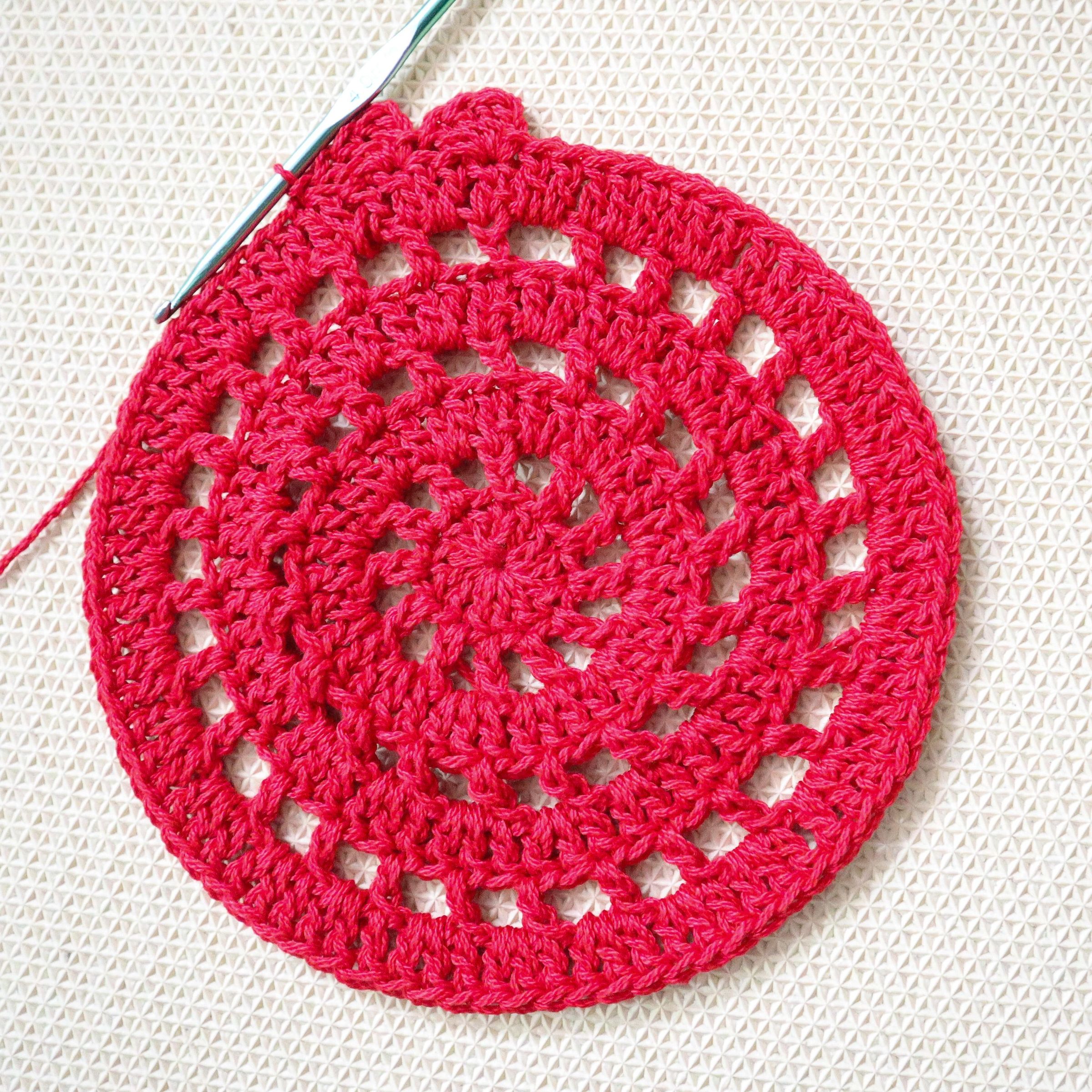 How to Make Easy Crochet Christmas Placemats : 9 Steps (with Pictures ...