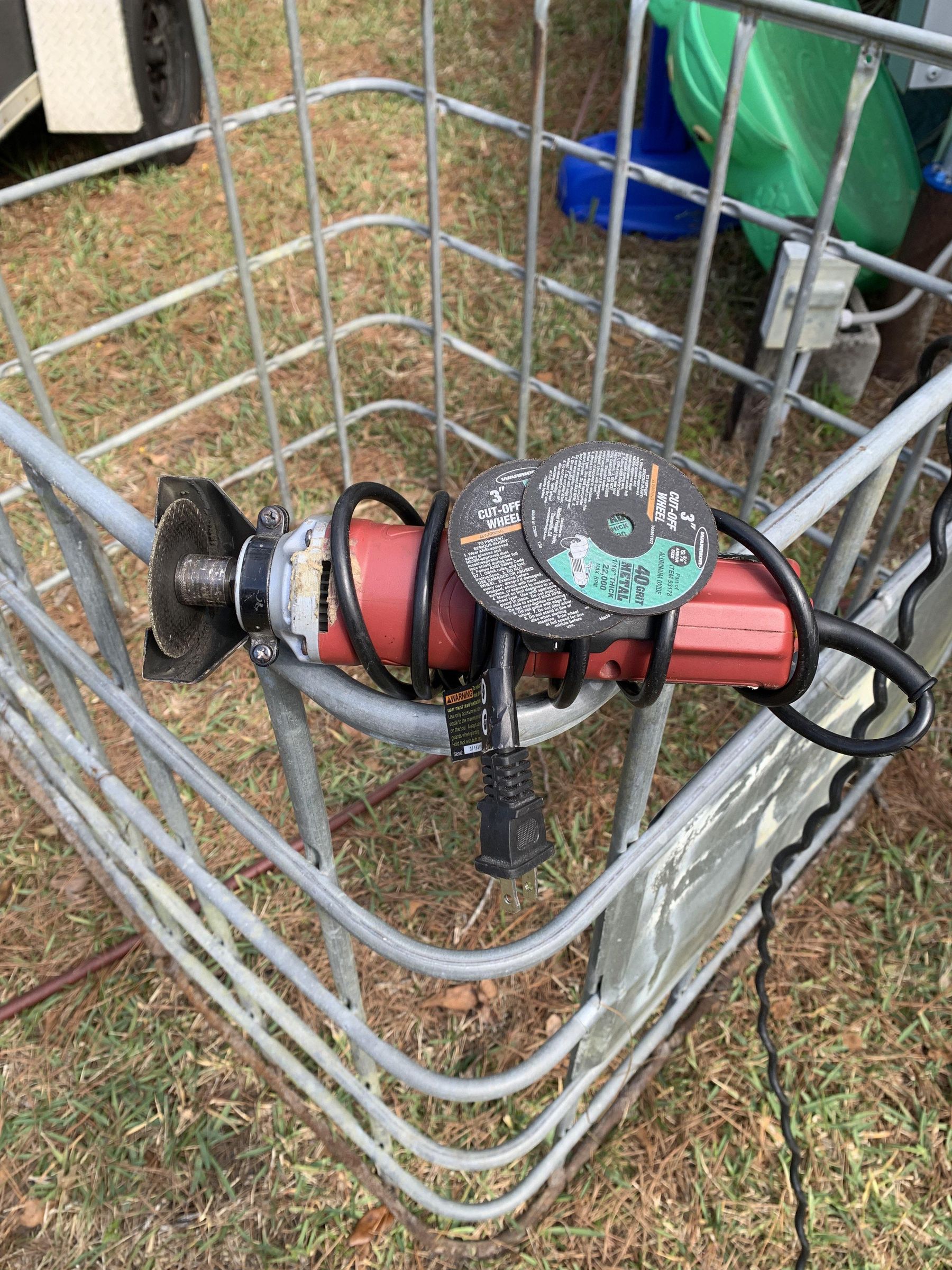 IBC Tote Roof Rack/Cargo Carrier DIY : 7 Steps (with Pictures ...