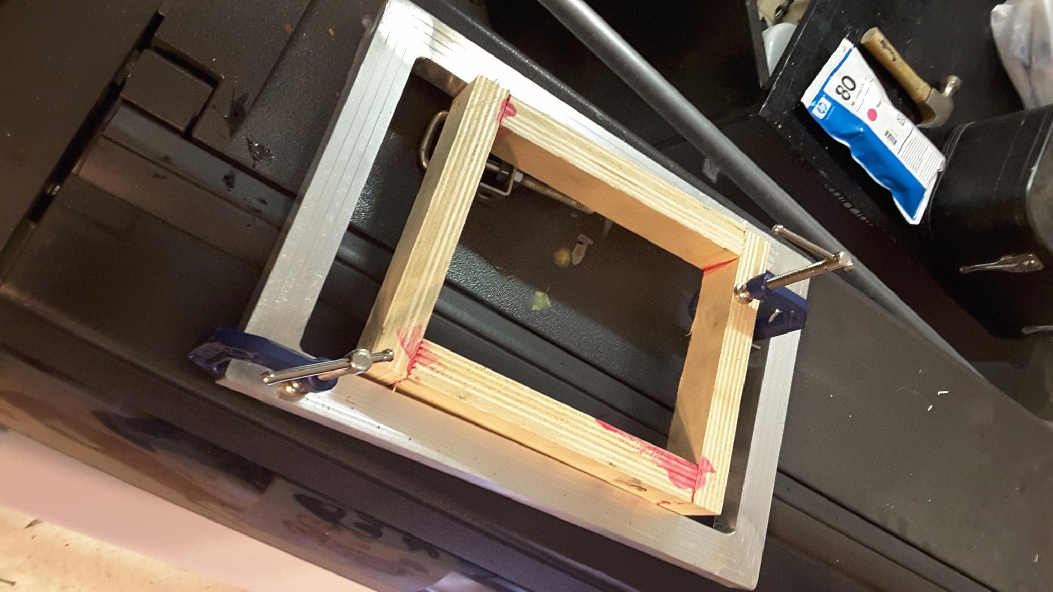 Diy Screenprinting Presses : 11 Steps - Instructables