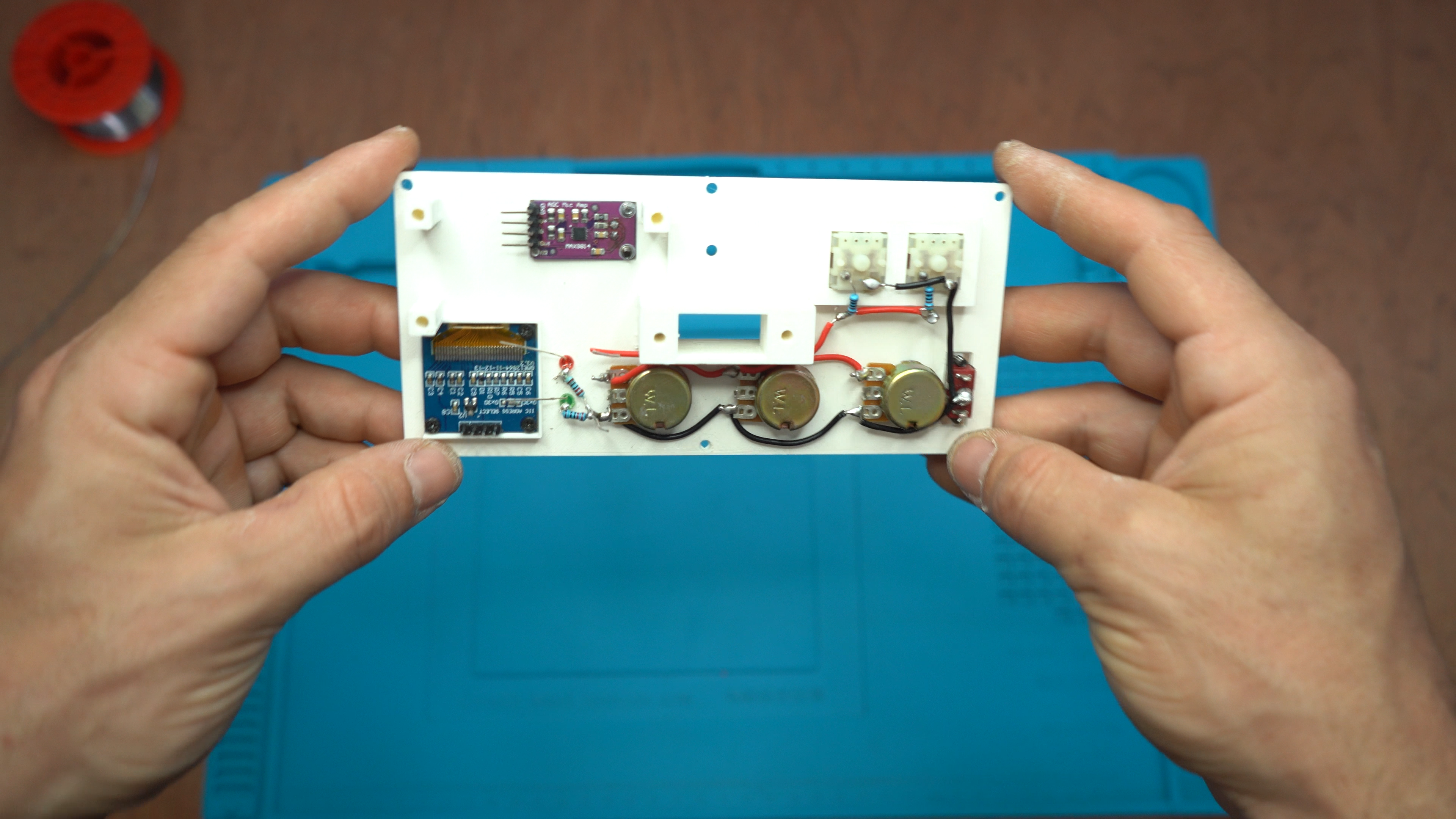 ESP32 Wireless Sound Reactive RGB LED PANEL WS2812b With Battery : 11 ...