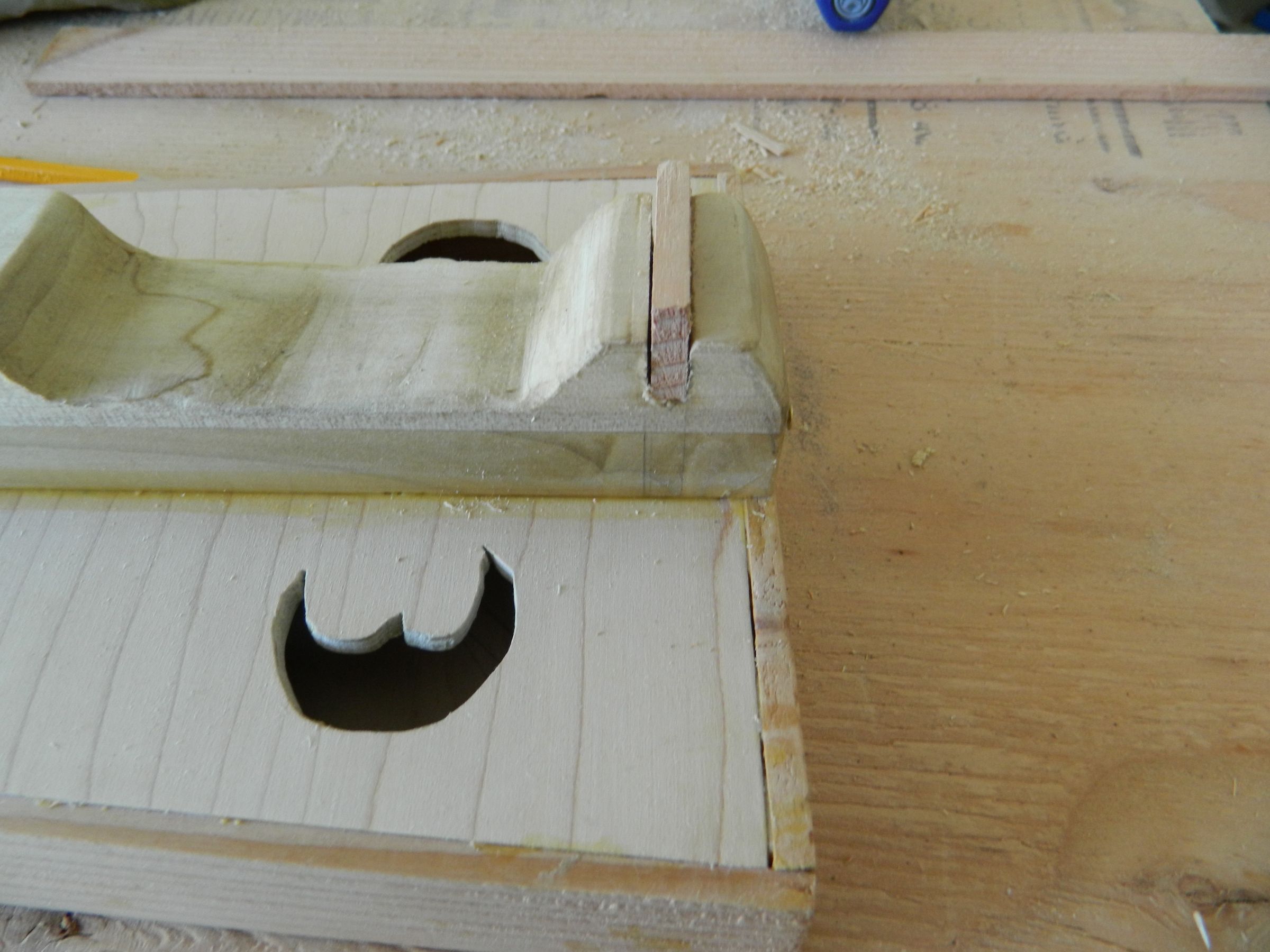 How to Make a Dulcimer Without Power Tools : 6 Steps (with Pictures ...