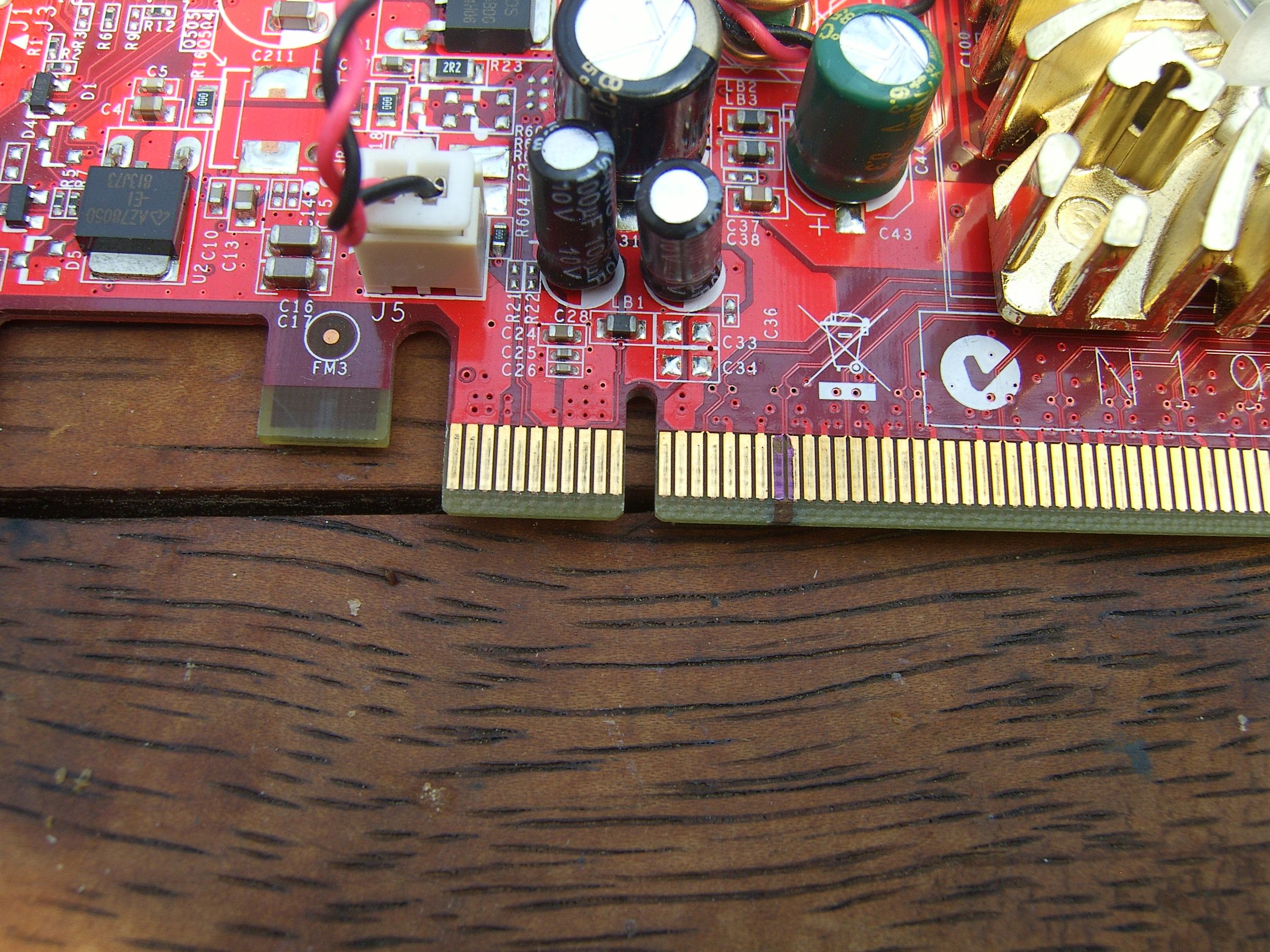 Running 3 Monitors by Installing Second PCI Express Card : 4 Steps ...